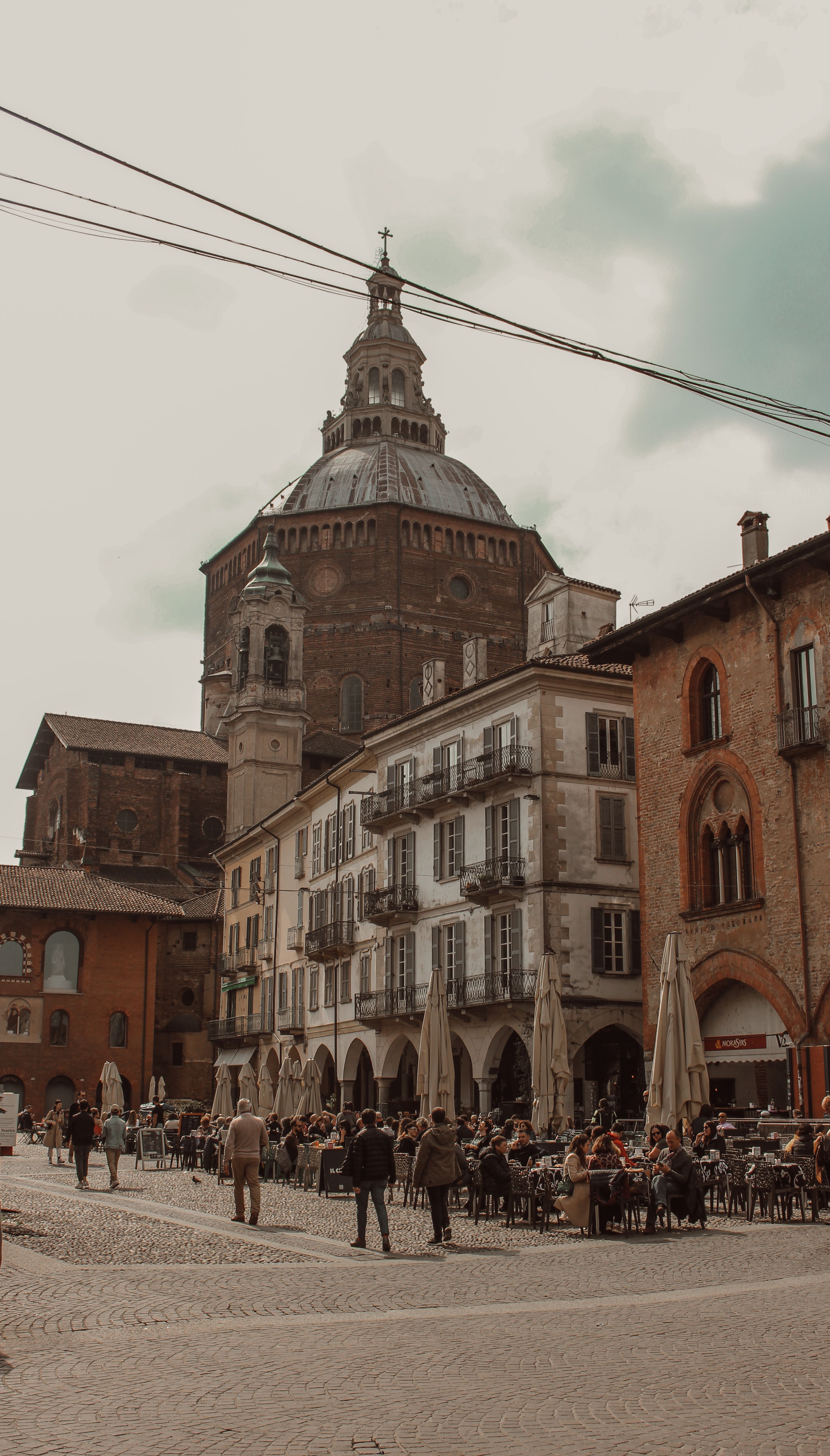 Victory Square in Pavia · Free Stock Photo