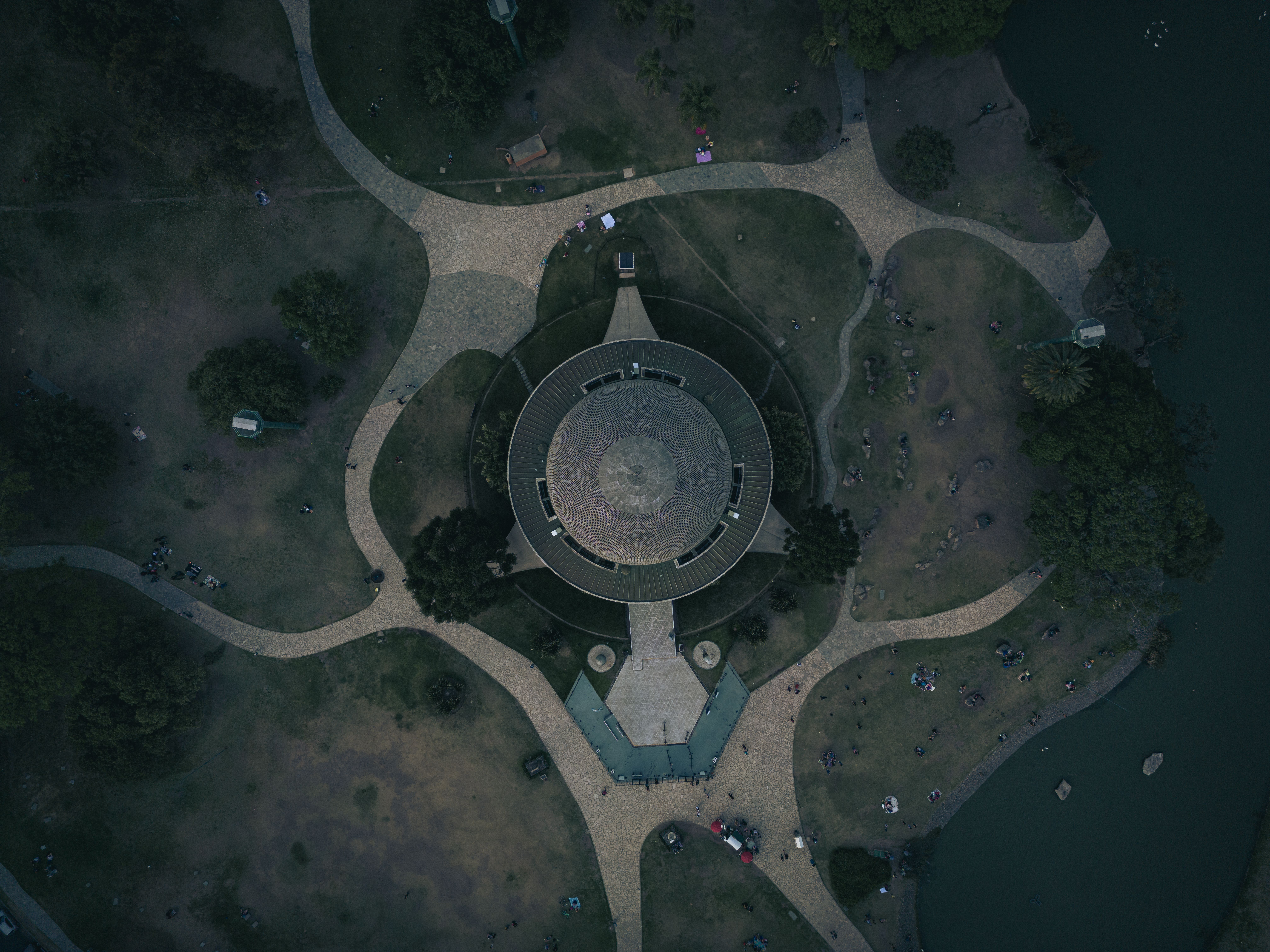 Top View of a Round Building in a Park · Free Stock Photo