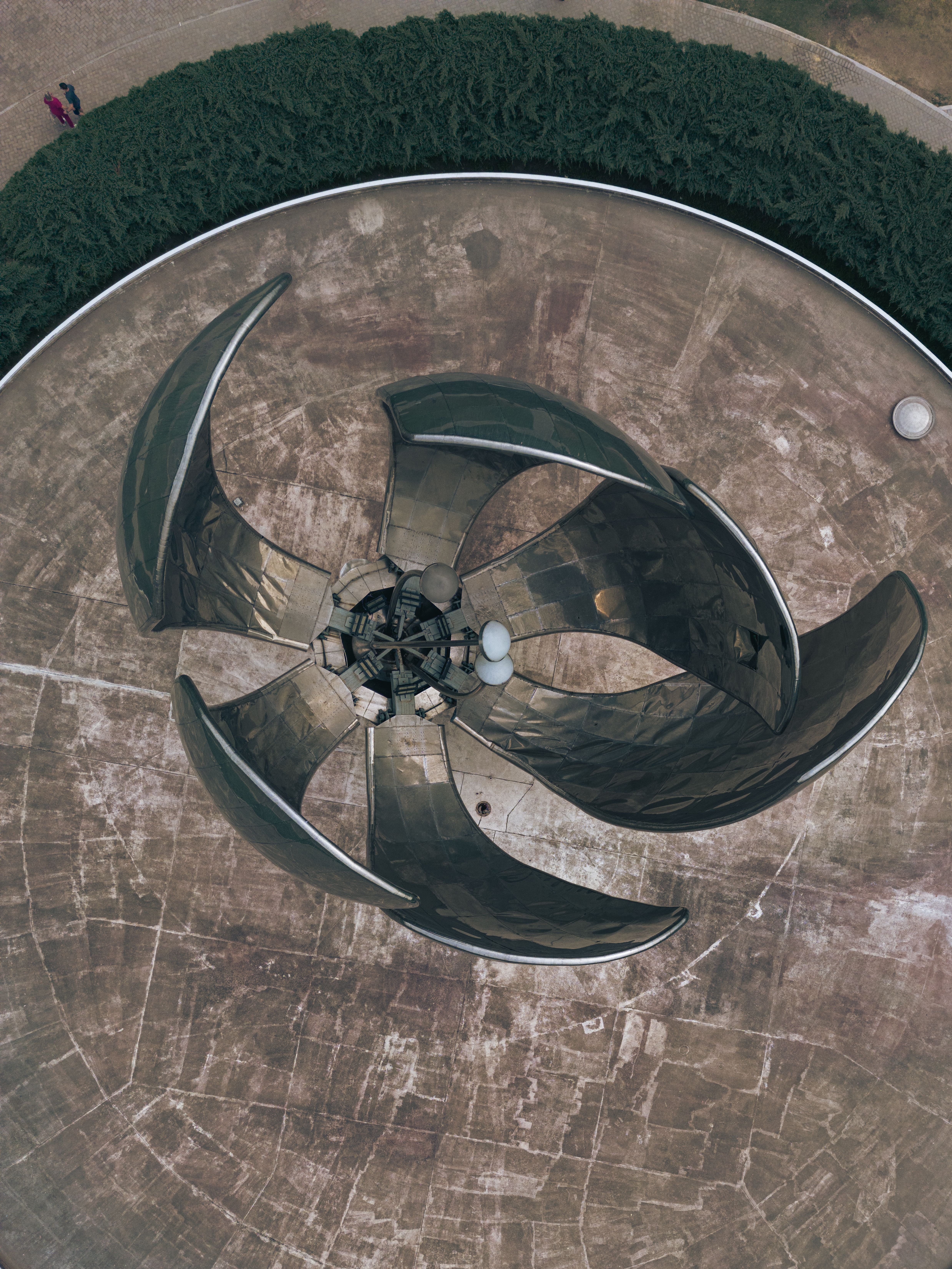 Aerial view of Floralis Genérica sculpture in Buenos Aires · Free Stock ...