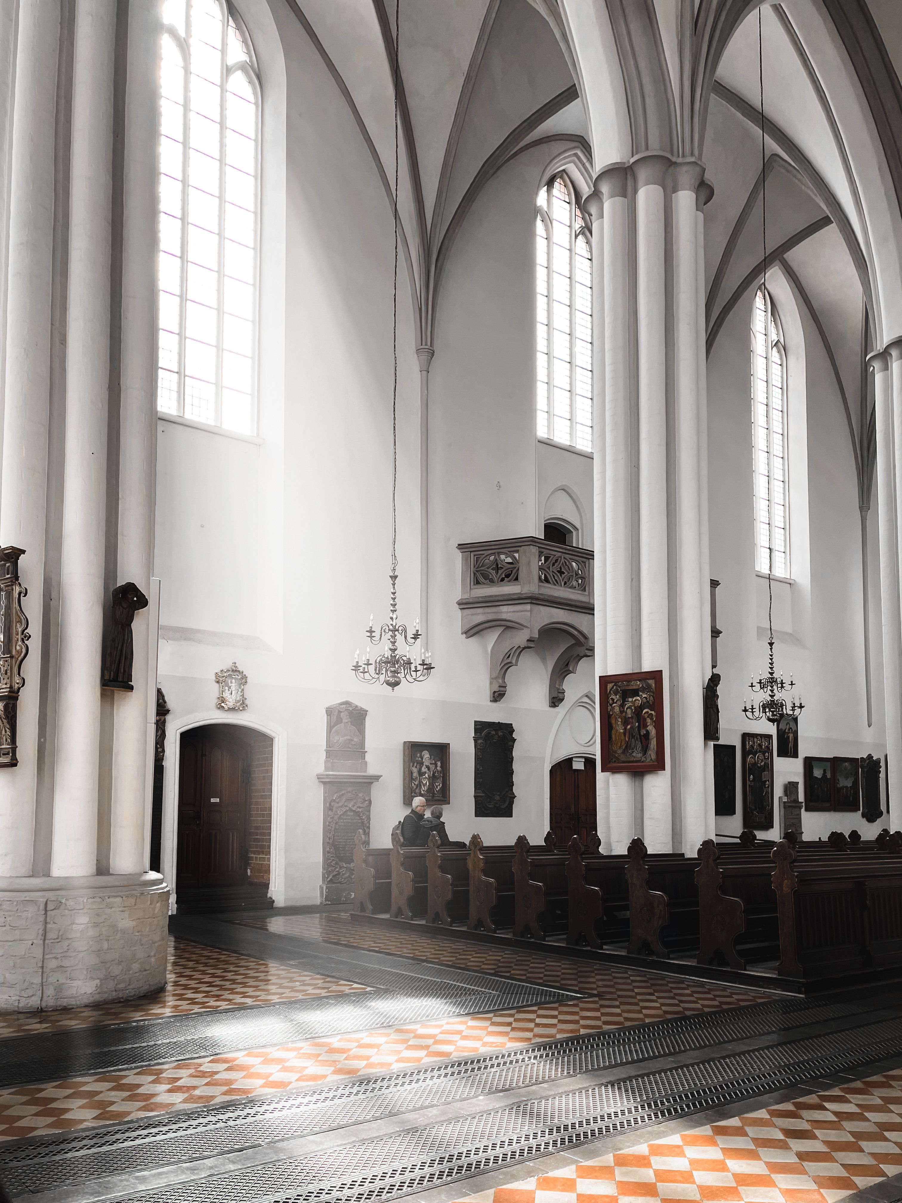 Interior of a Church · Free Stock Photo