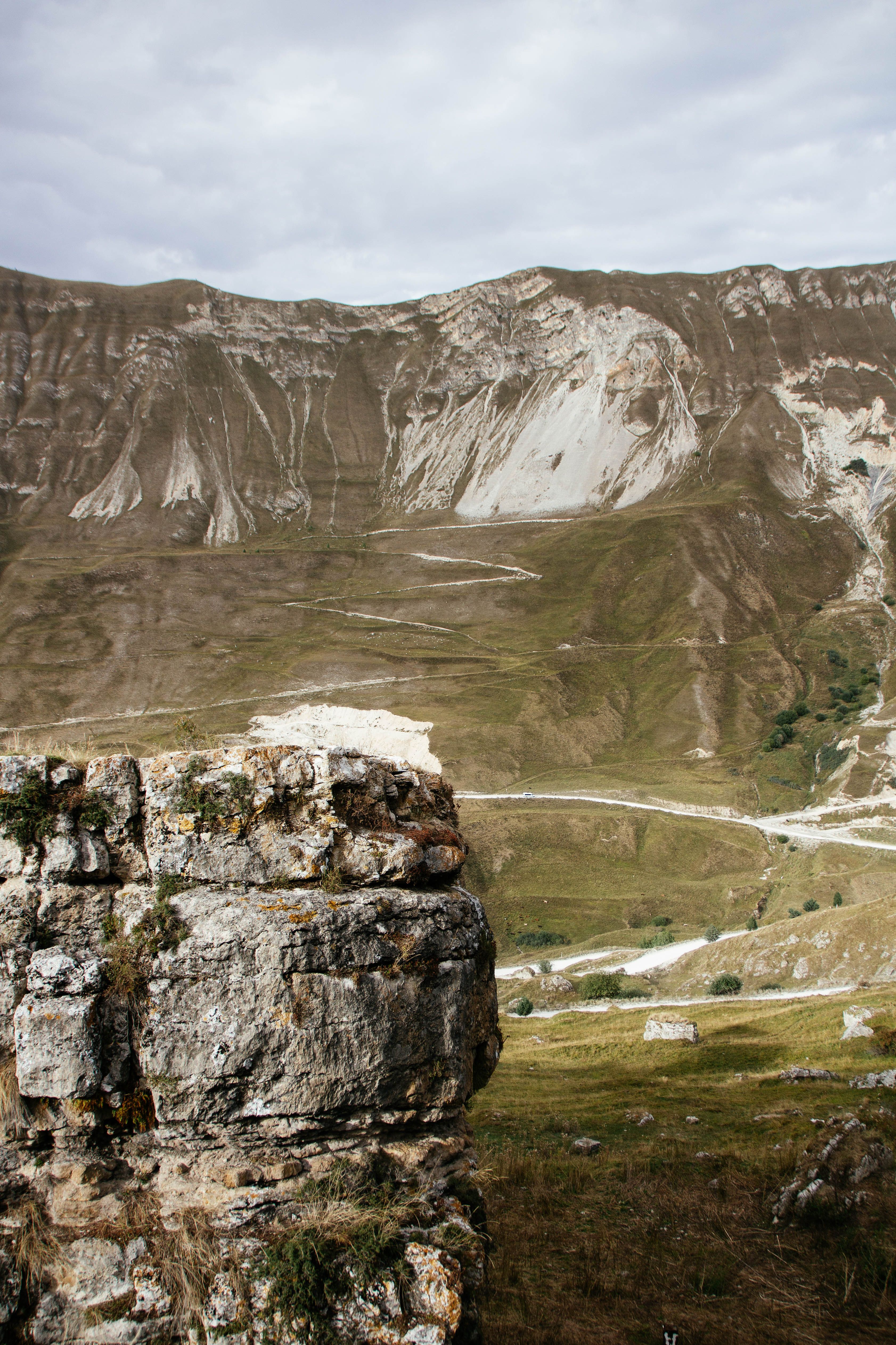 Rocks and Hill behind · Free Stock Photo