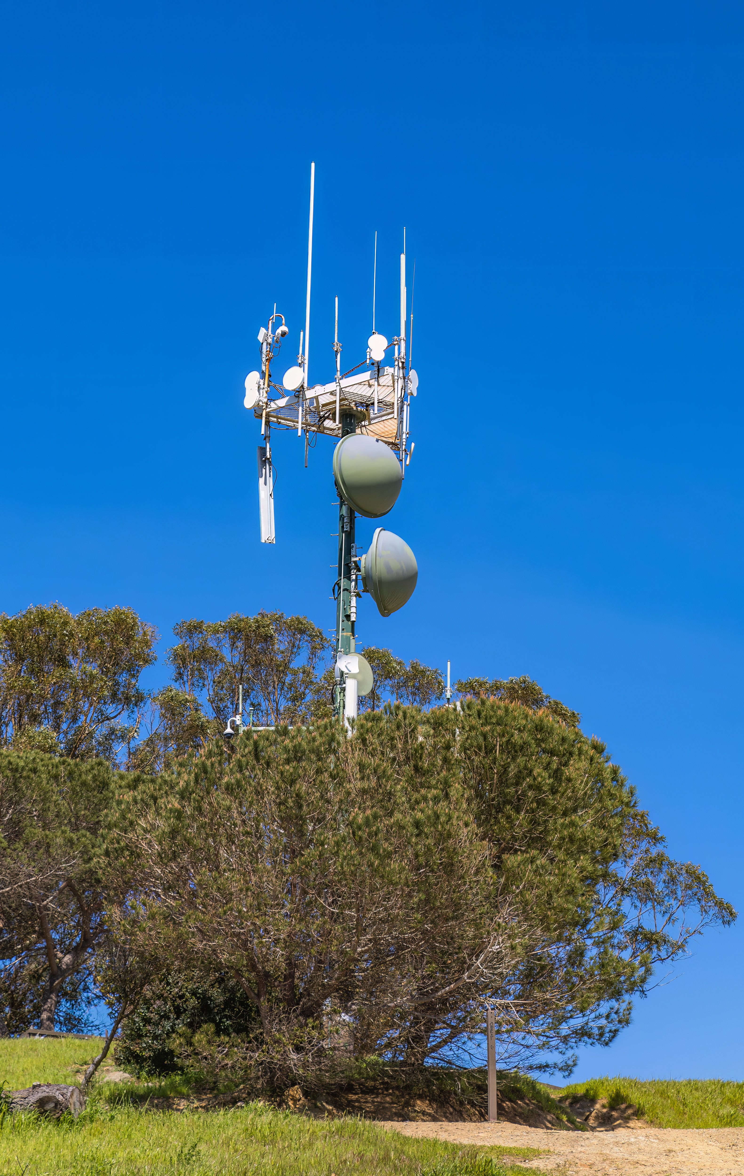 Cell Tower On Land Photos, Download The BEST Free Cell Tower On Land ...