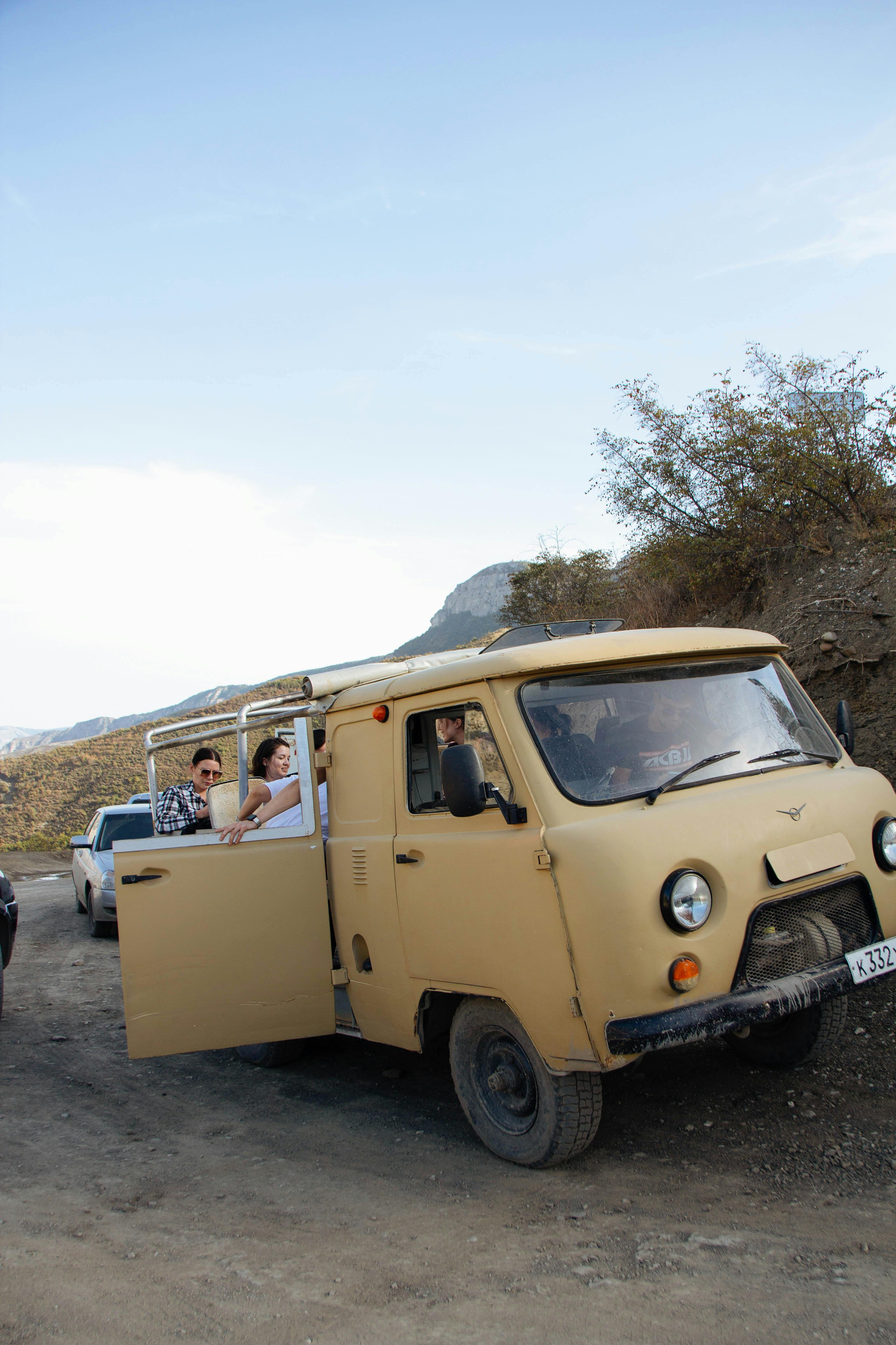 Uaz 452 Lkw Photos, Download The BEST Free Uaz 452 Lkw Stock Photos ...