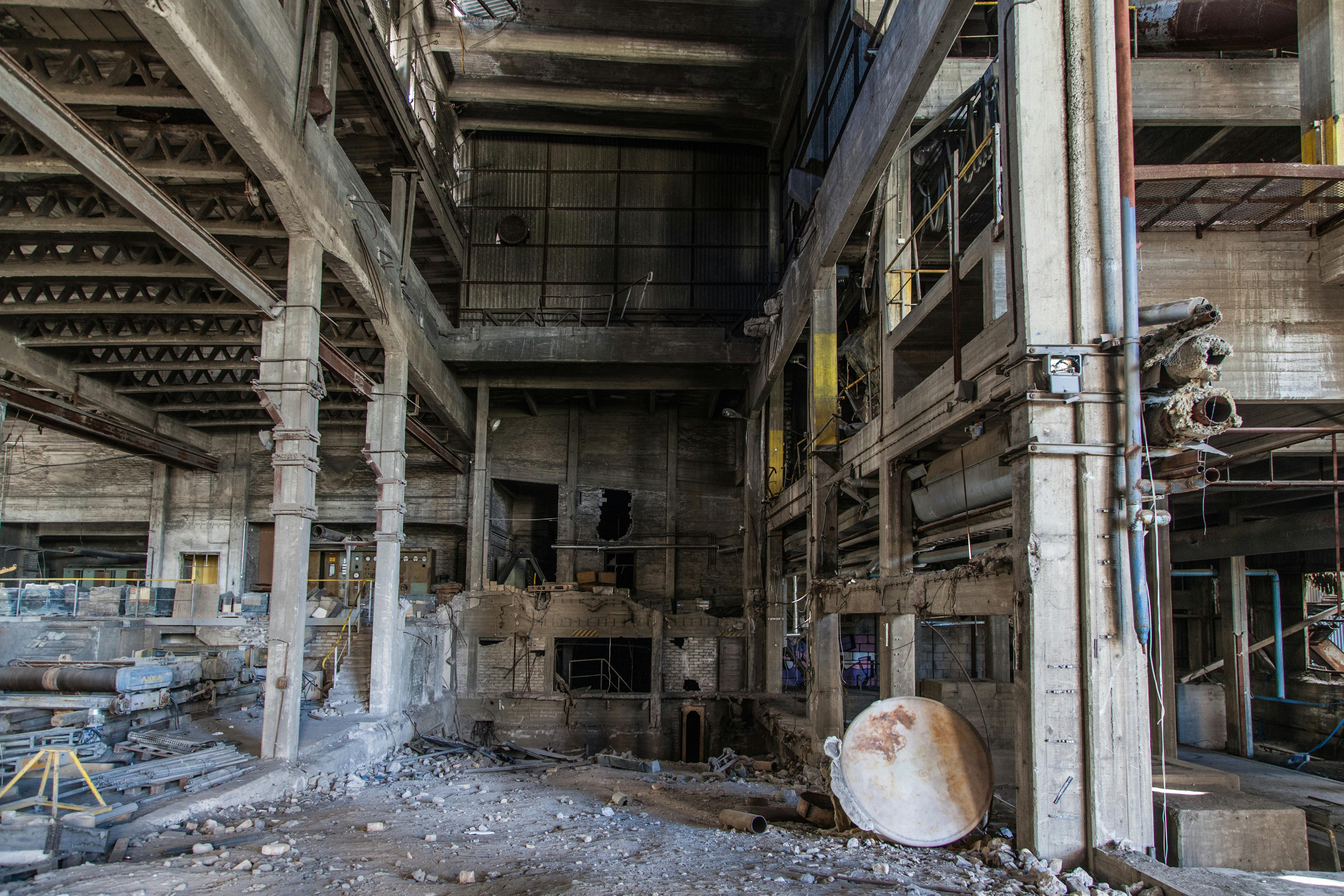 Deserted Factory Photos, Download The BEST Free Deserted Factory Stock ...