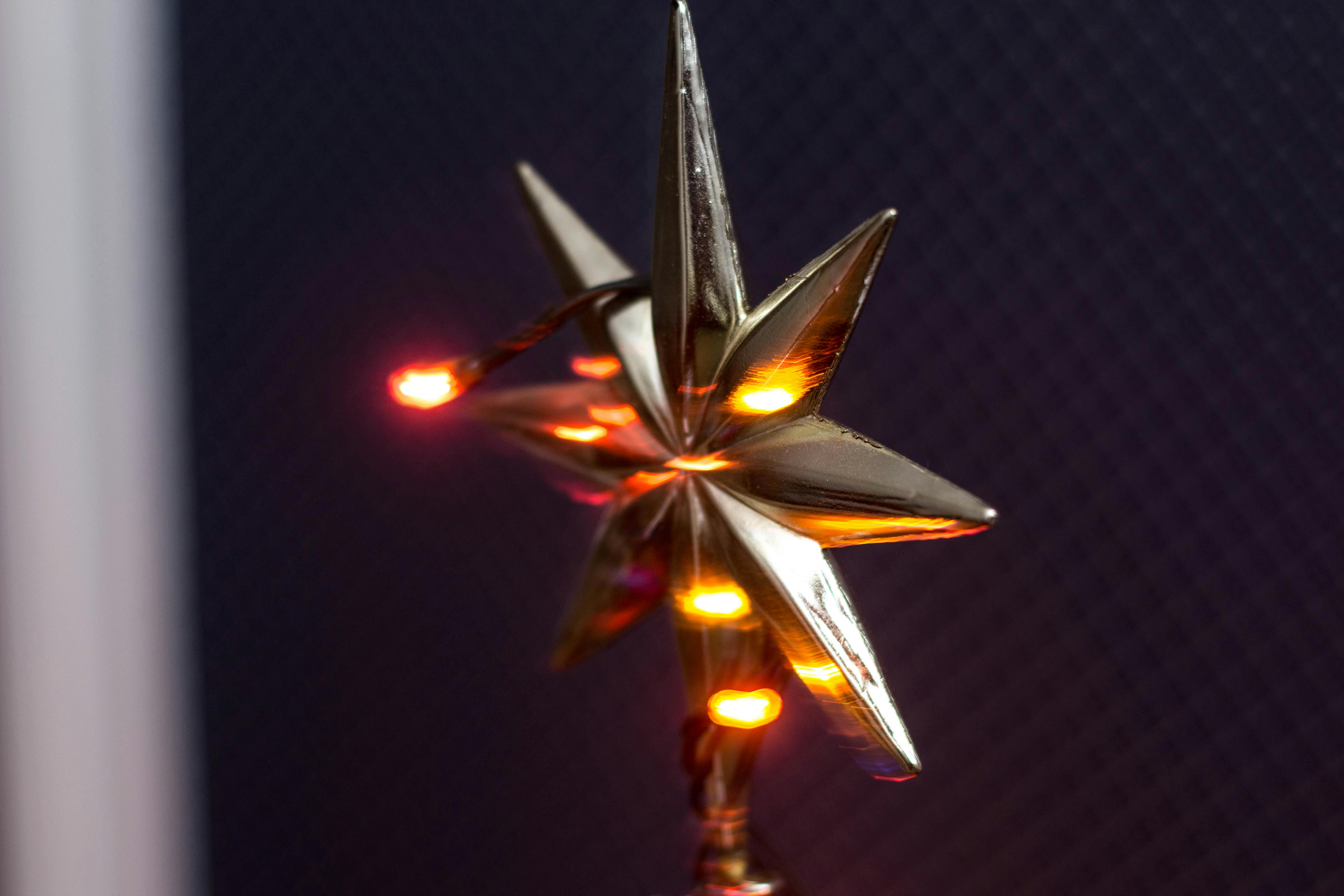 Star With Light Strips · Free Stock Photo