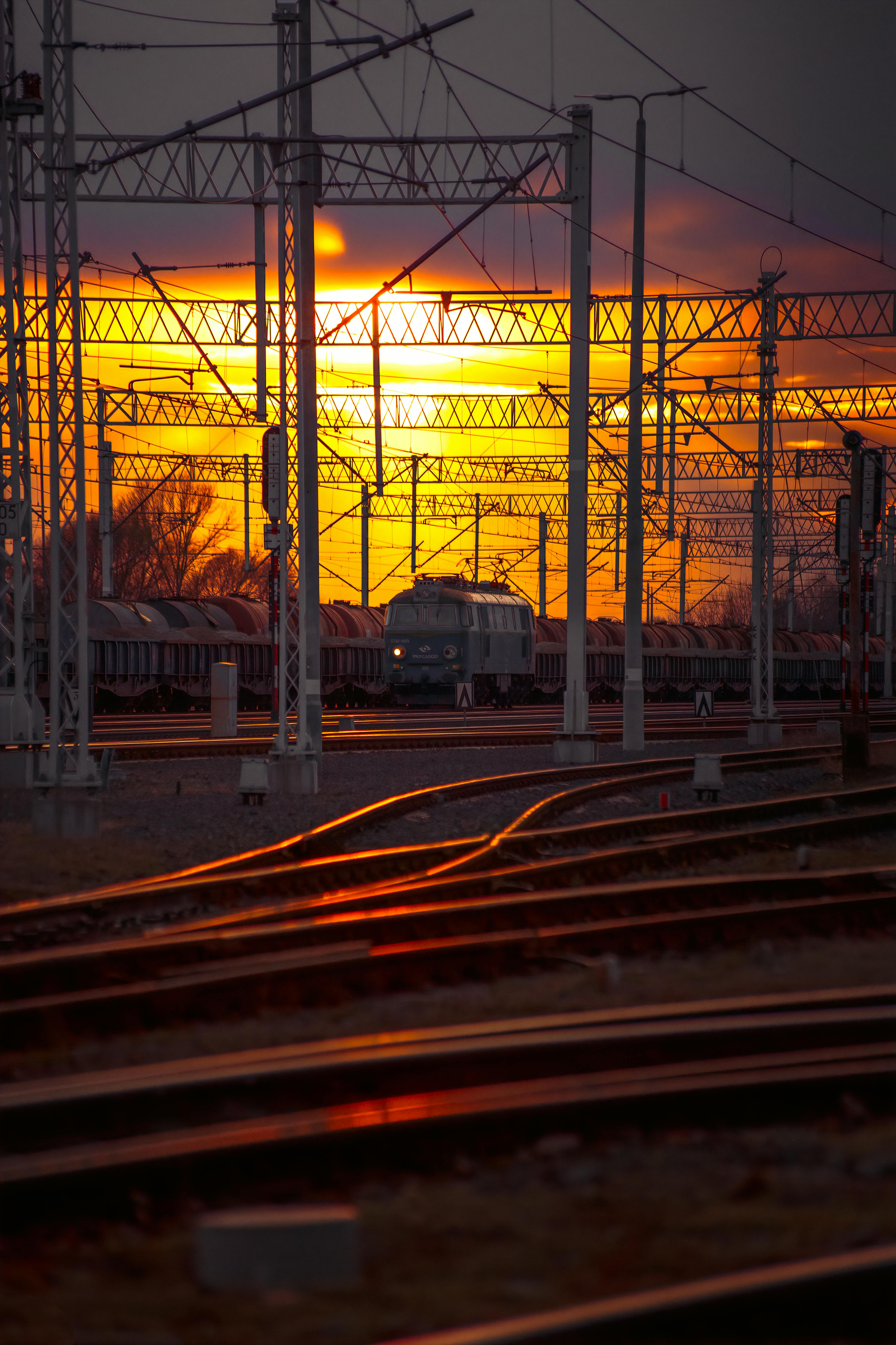 Train At Sunset Photos, Download The BEST Free Train At Sunset Stock ...