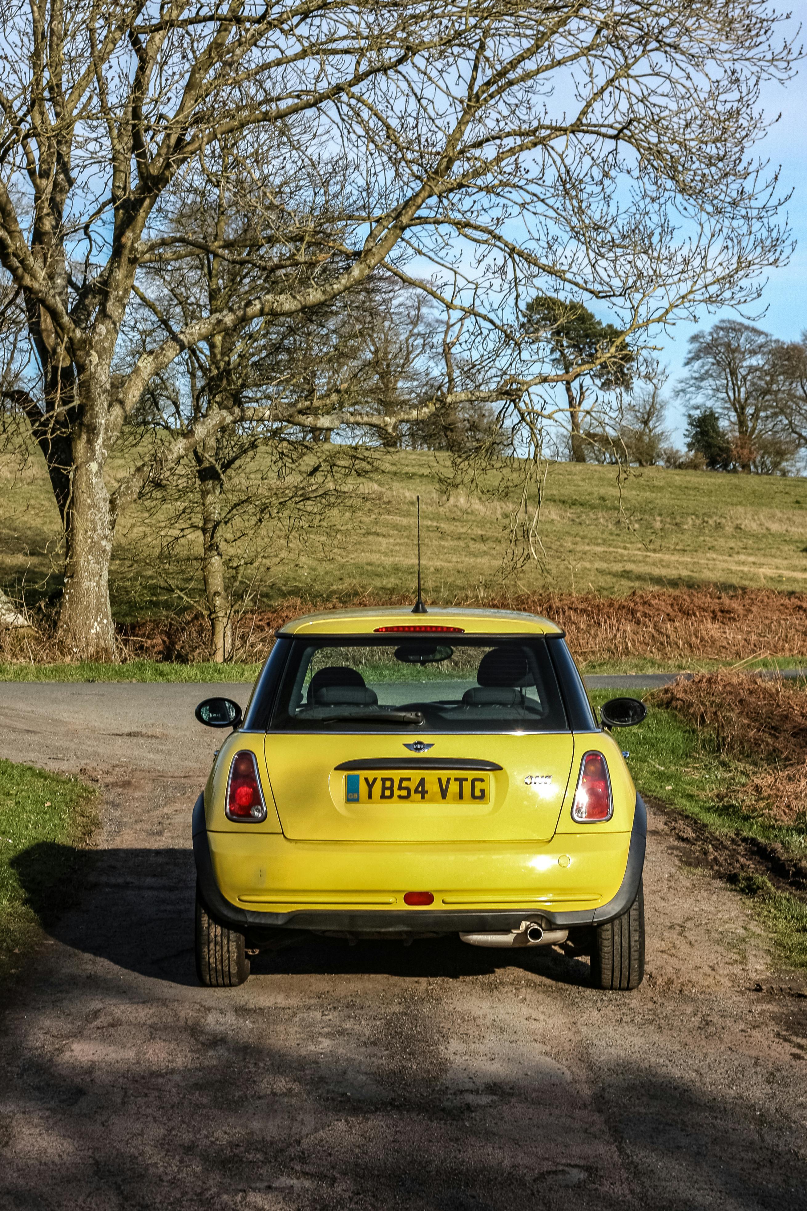 Yellow Mini Cooper · Free Stock Photo