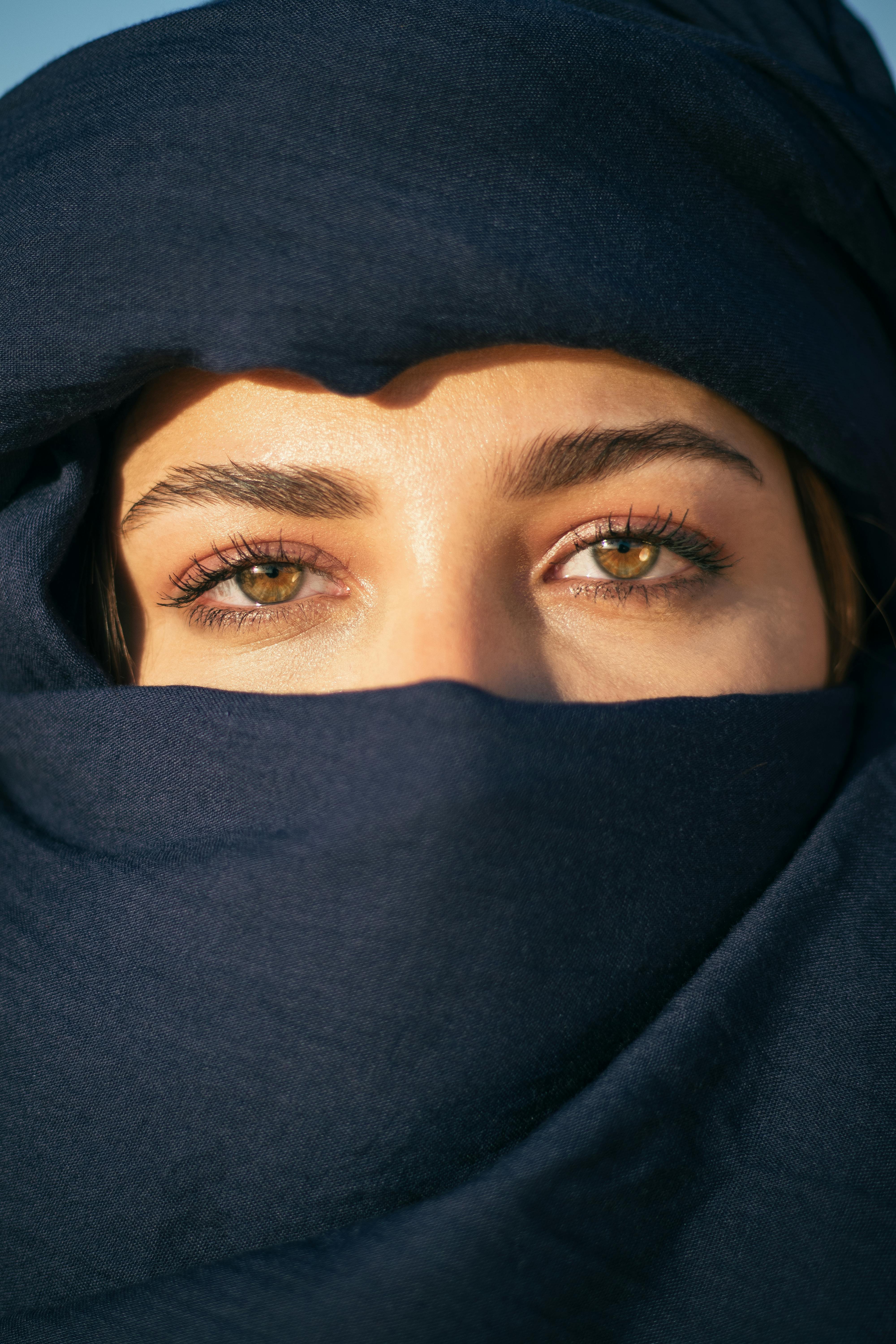 Portrait of Woman in Turban · Free Stock Photo