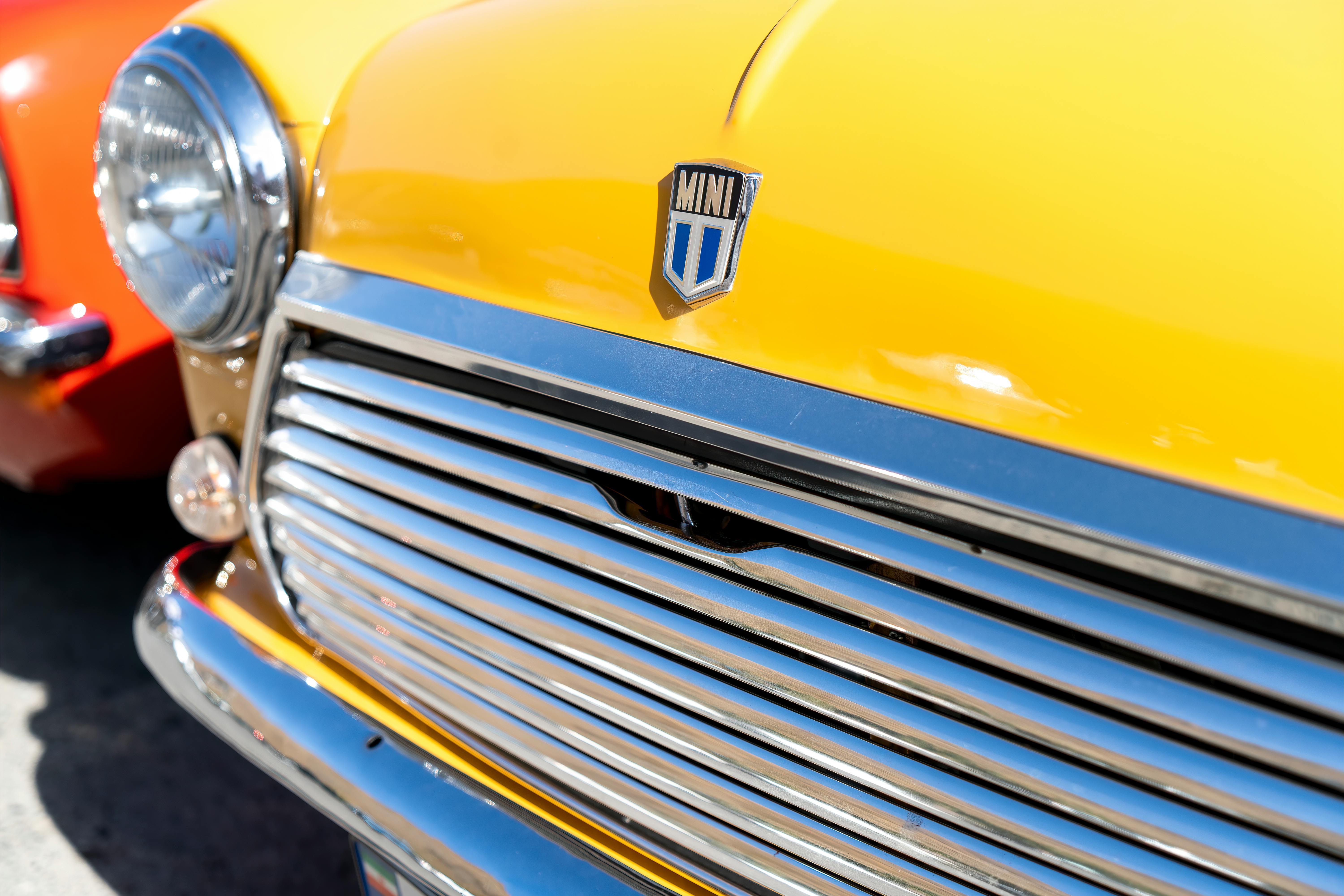 Austin Mini Logo over Chrome Grille · Free Stock Photo
