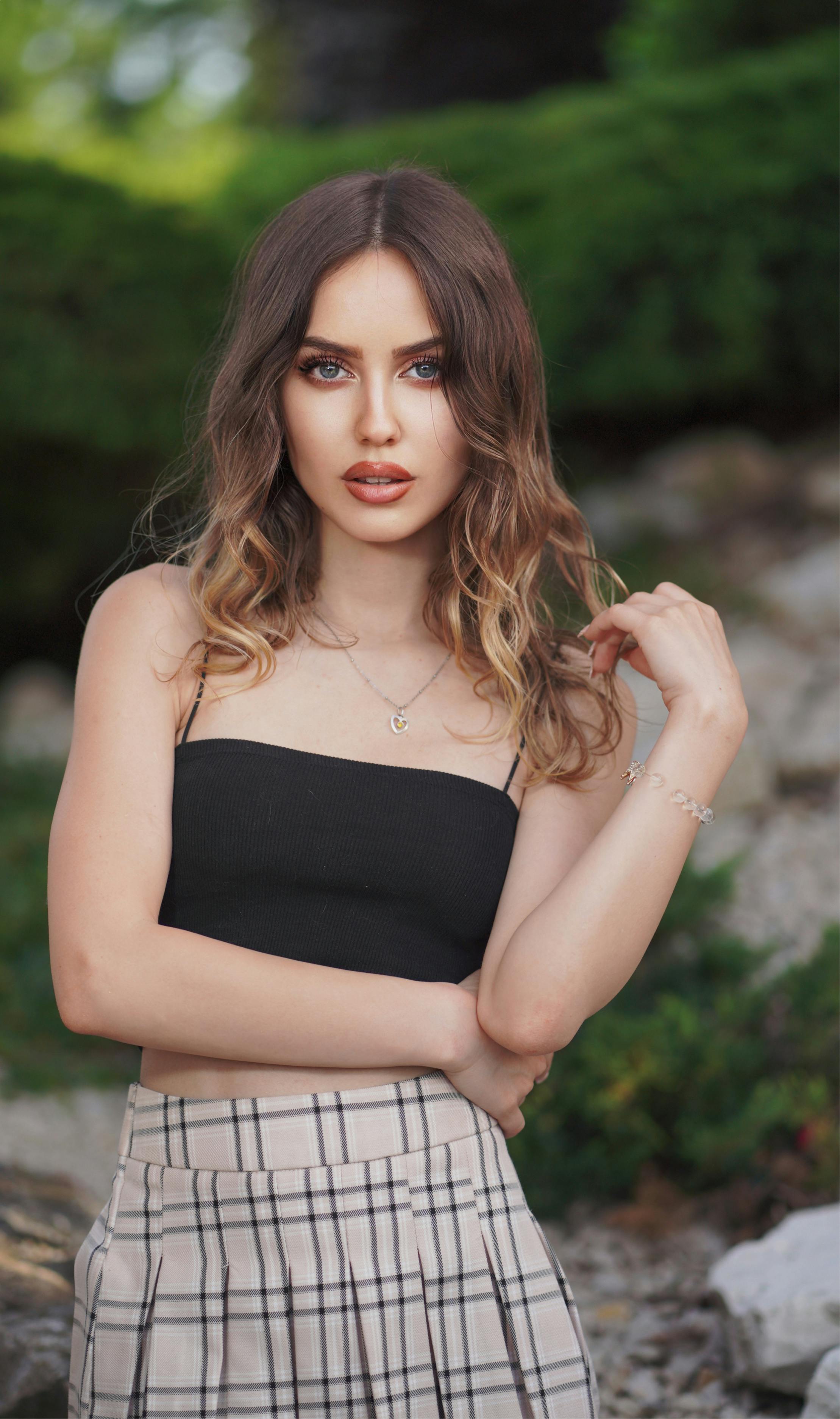 Portrait of Woman · Free Stock Photo