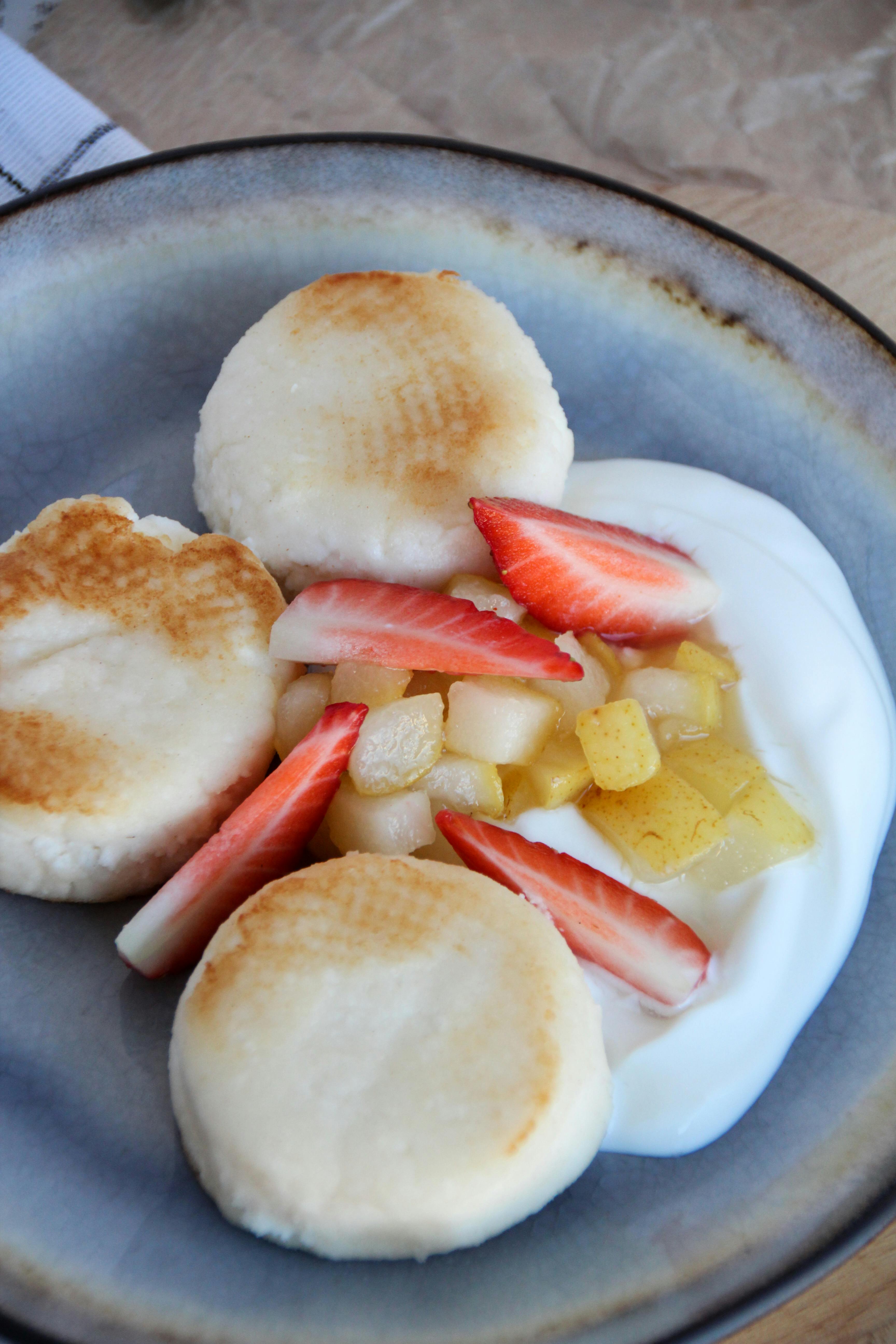 Cloe up of Apple · Free Stock Photo