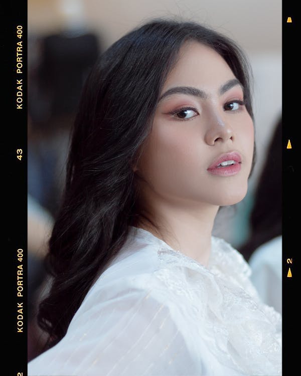 有关户外 Garut Love来自 Dm 万隆 人 優雅 光鮮亮麗 印尼 可愛 嘴唇 坦率 女人 女孩 婚禮 尼康 年輕 年輕女孩 時尚 模特兒 模特兒