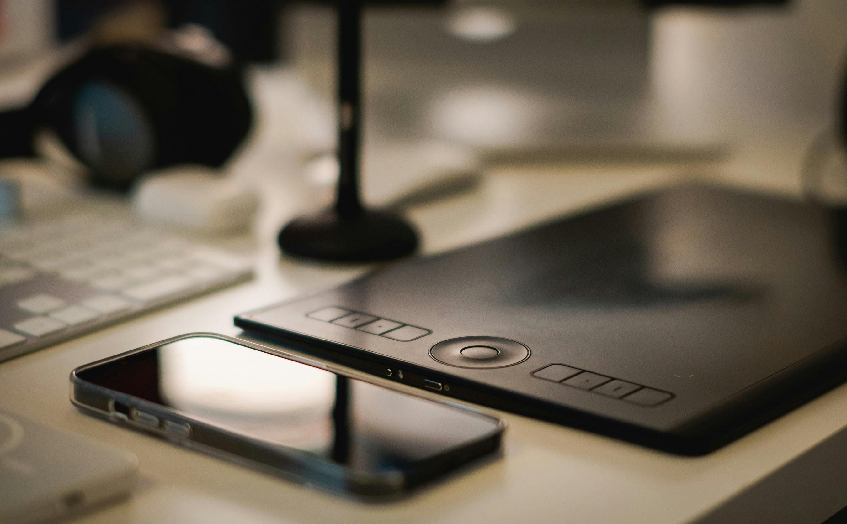 Graphic designer, home office, studio · Free Stock Photo