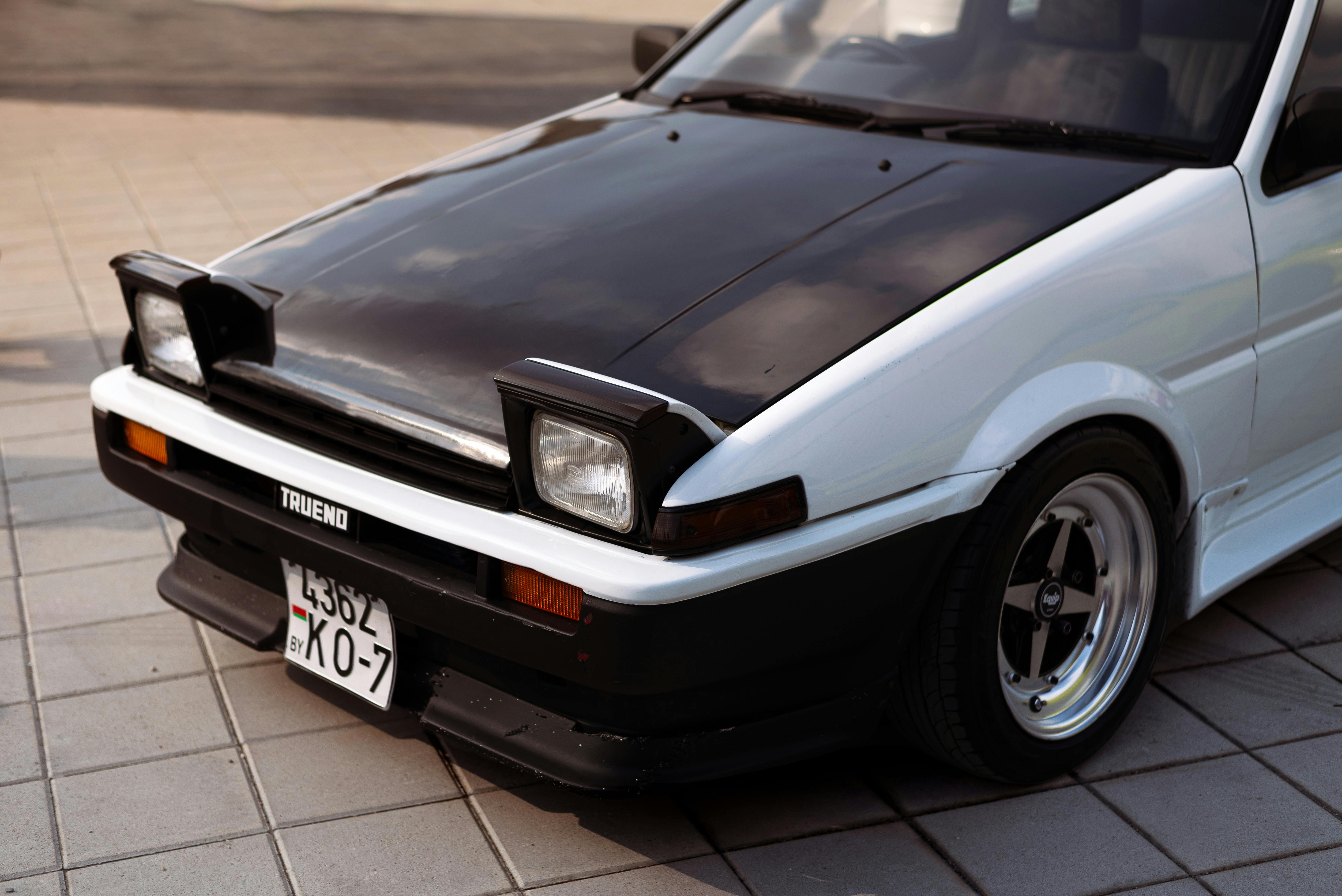 Iconic Toyota AE86 Trueno Front View · Free Stock Photo