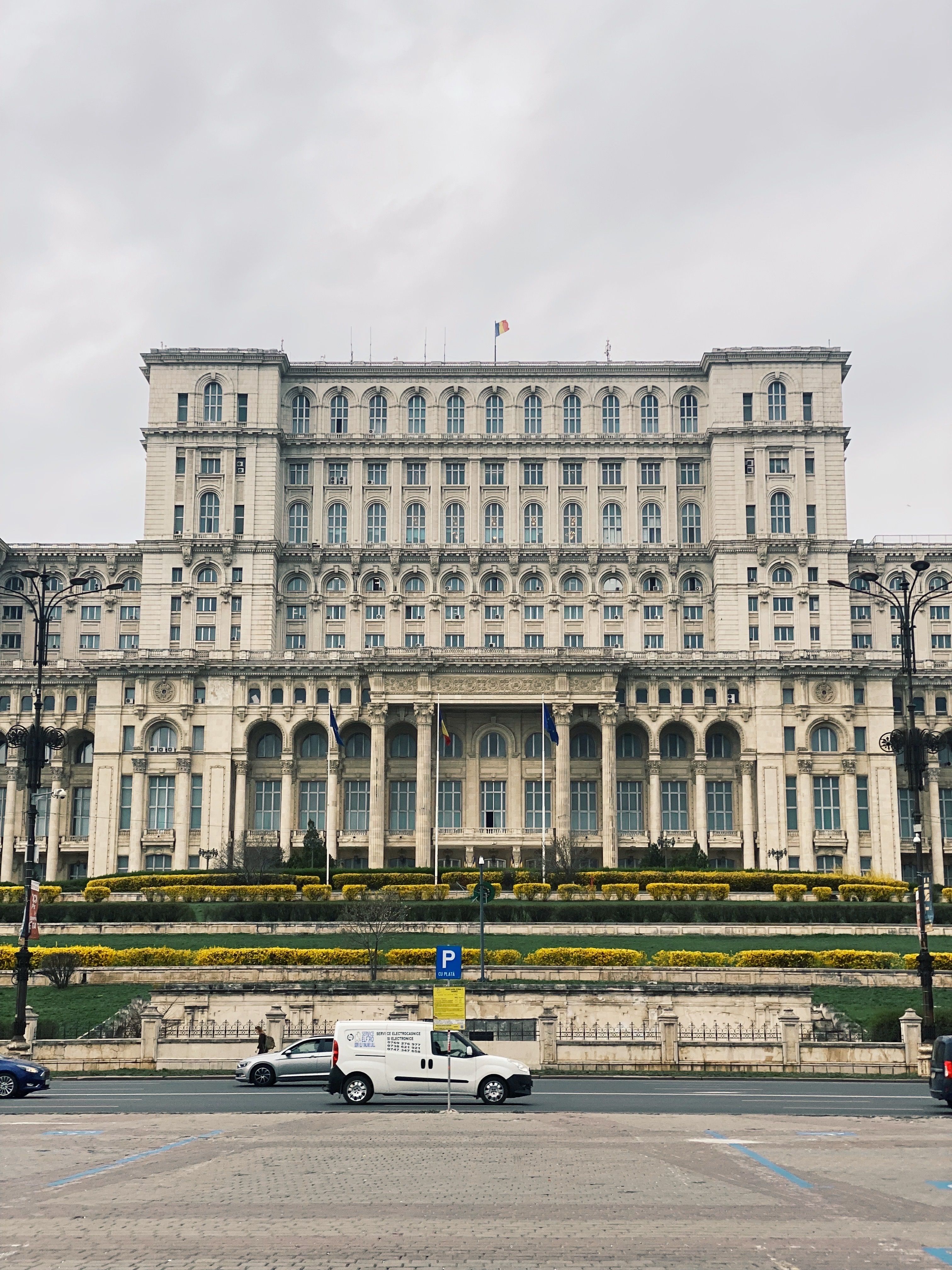 Neoclassical Palace of the Parliament in Bucharest · Free Stock Photo