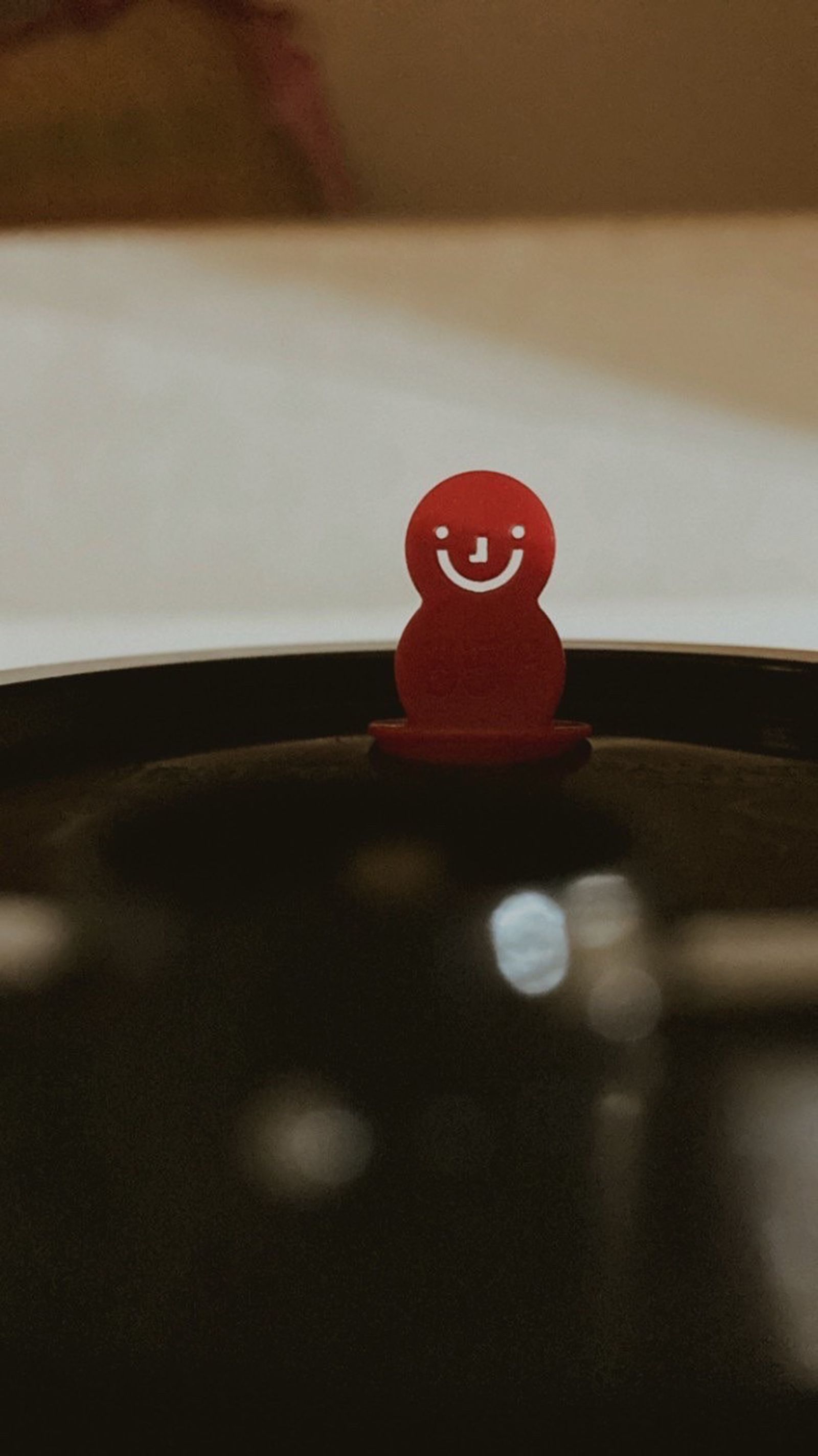 Red Smiley Face Photos, Download The BEST Free Red Smiley Face Stock ...