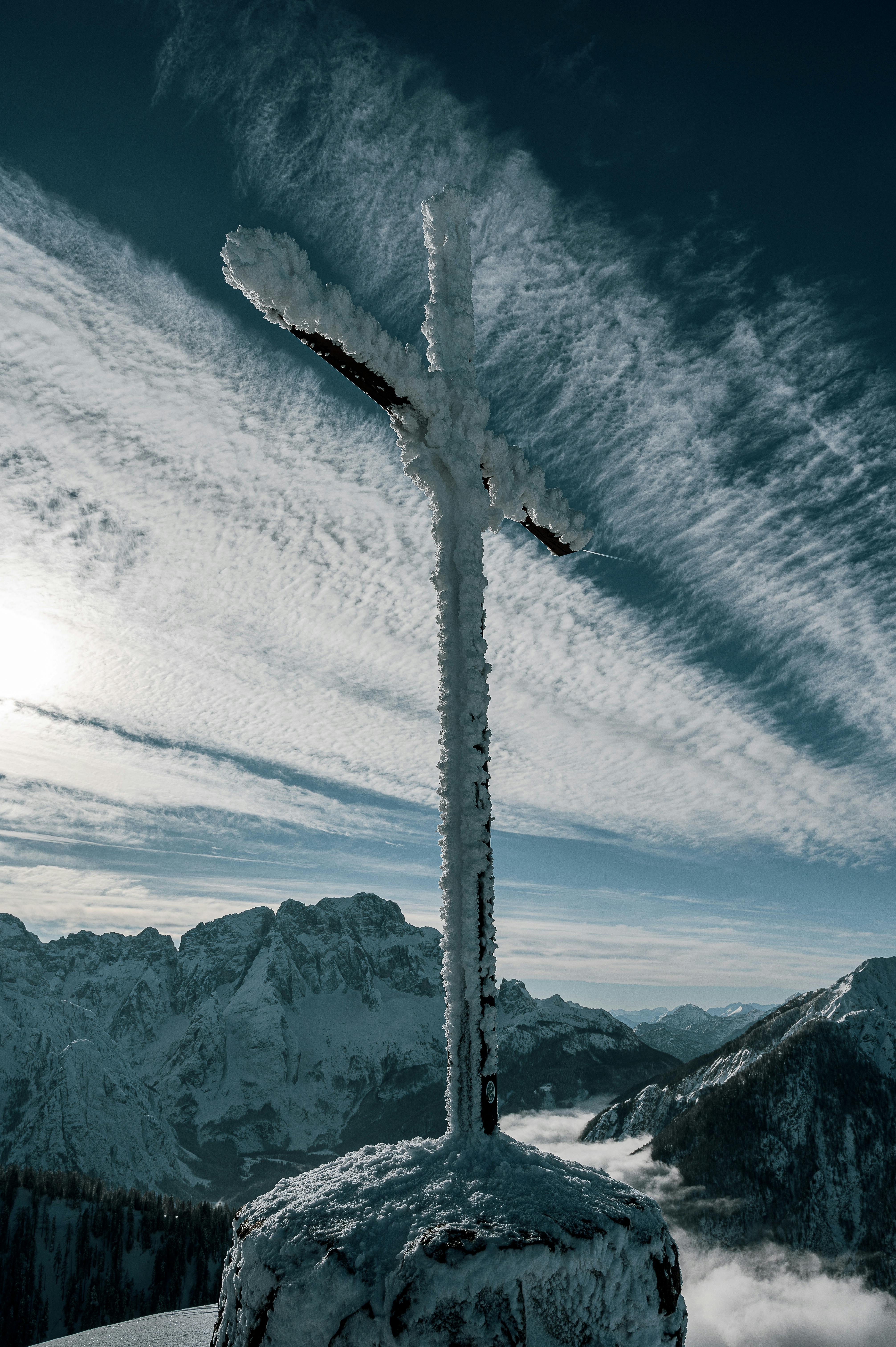 Frozen Cross in Mountains · Free Stock Photo