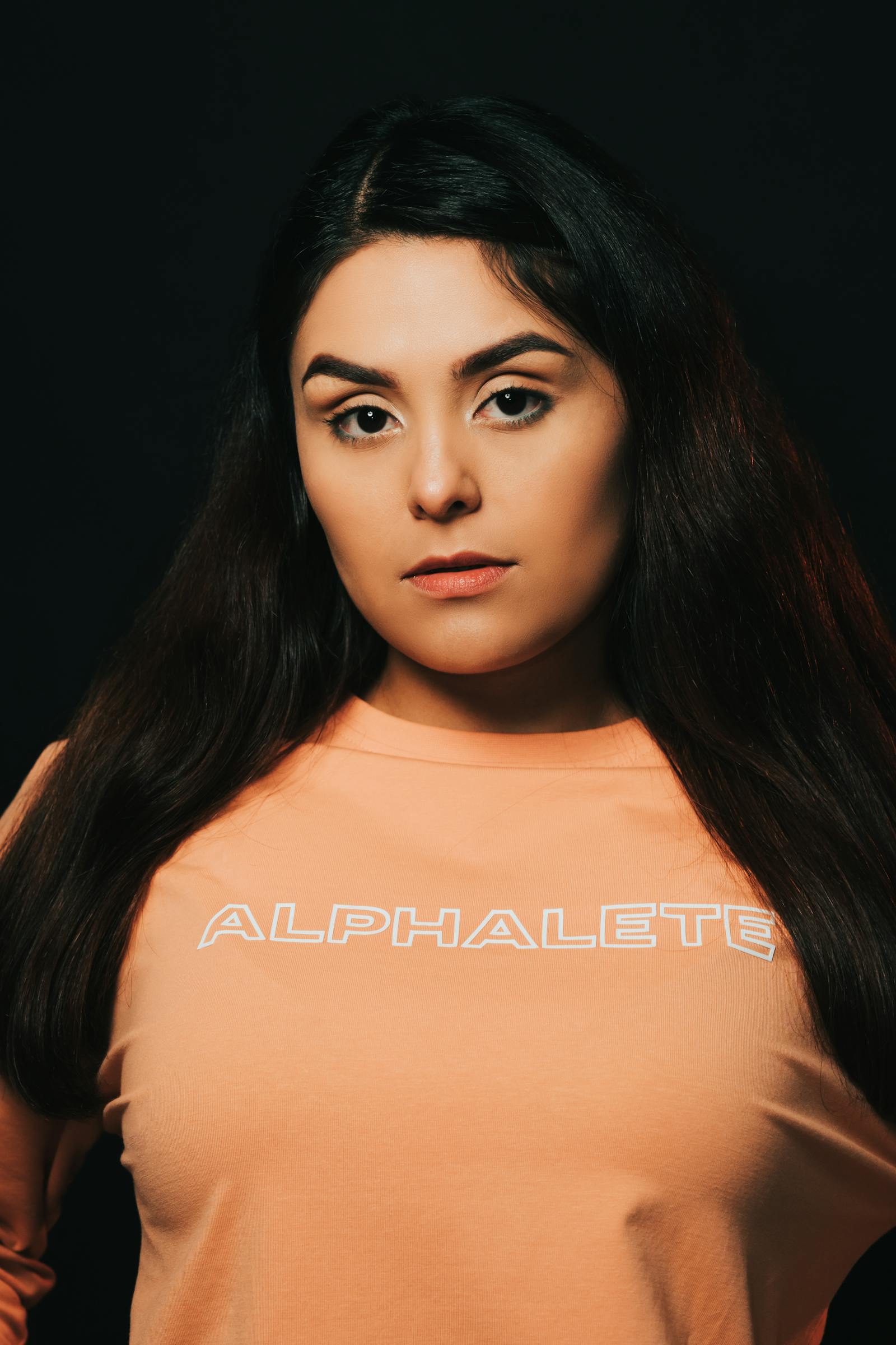 200,000+张最精彩的“Model In A Solid Background”图片 · 100%免费下载 · Pexels素材图片