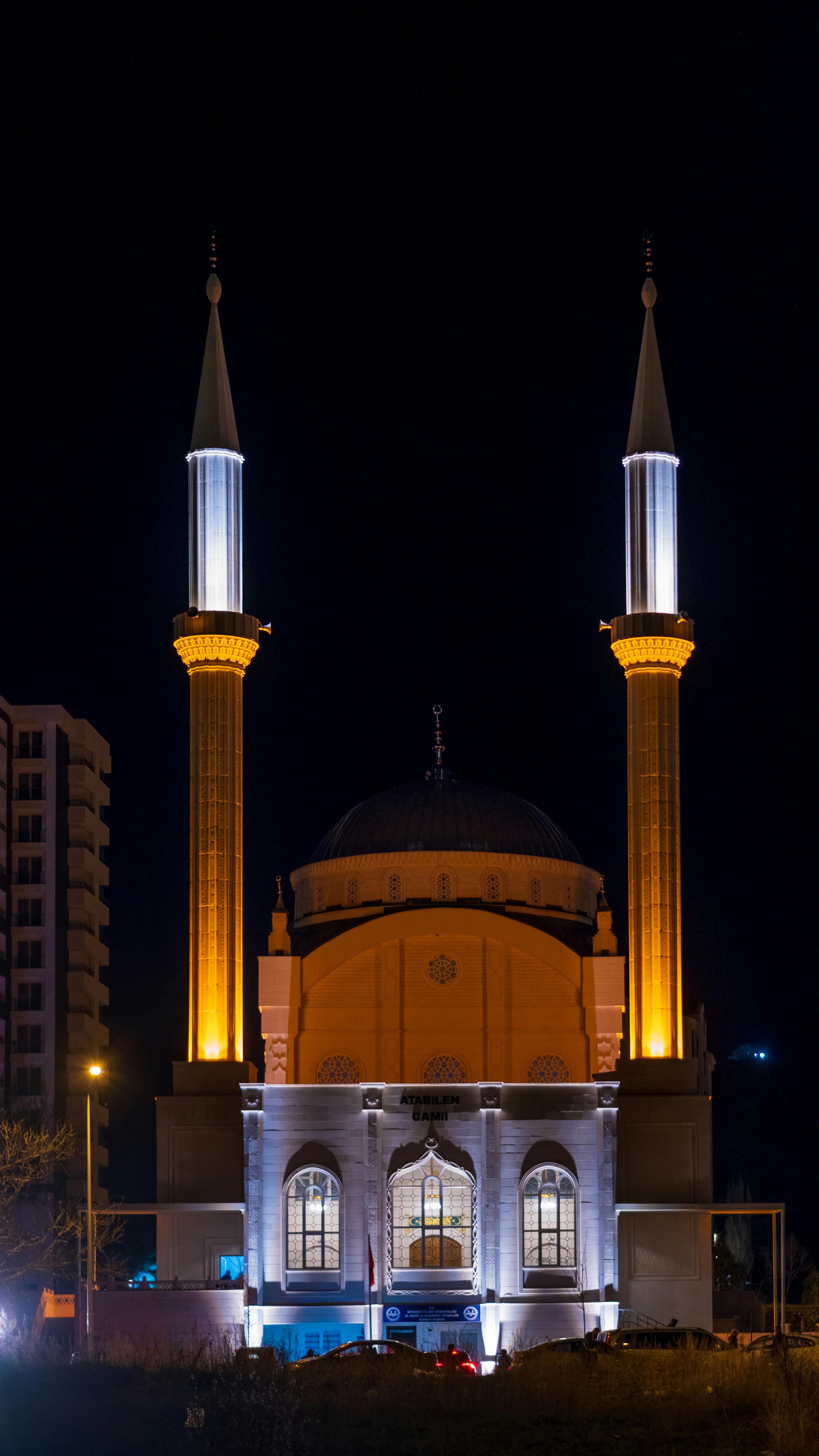Men in Ablution Area in Mosque · Free Stock Photo