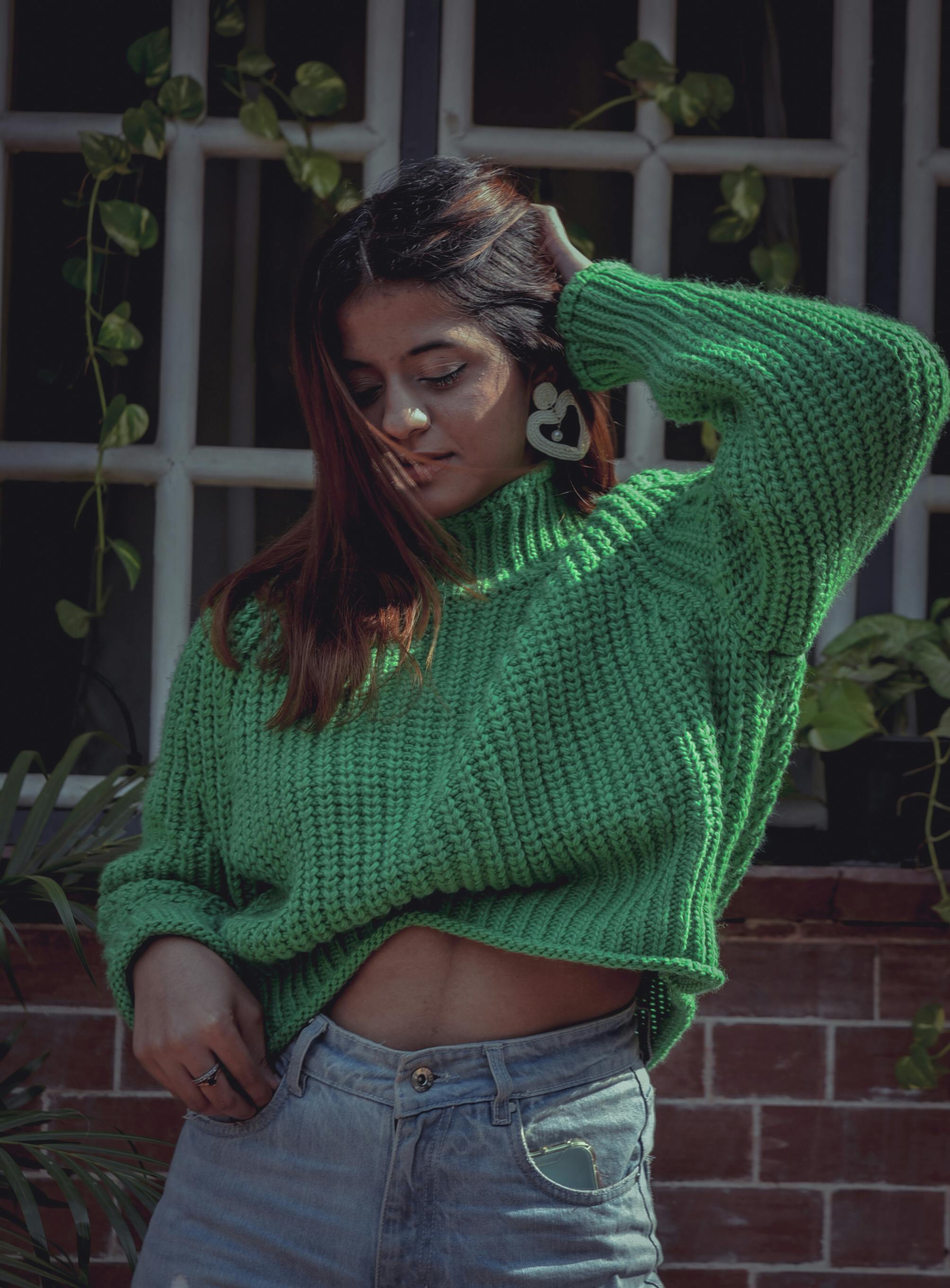 Green Sweater Photos, Download The BEST Free Green Sweater Stock Photos ...