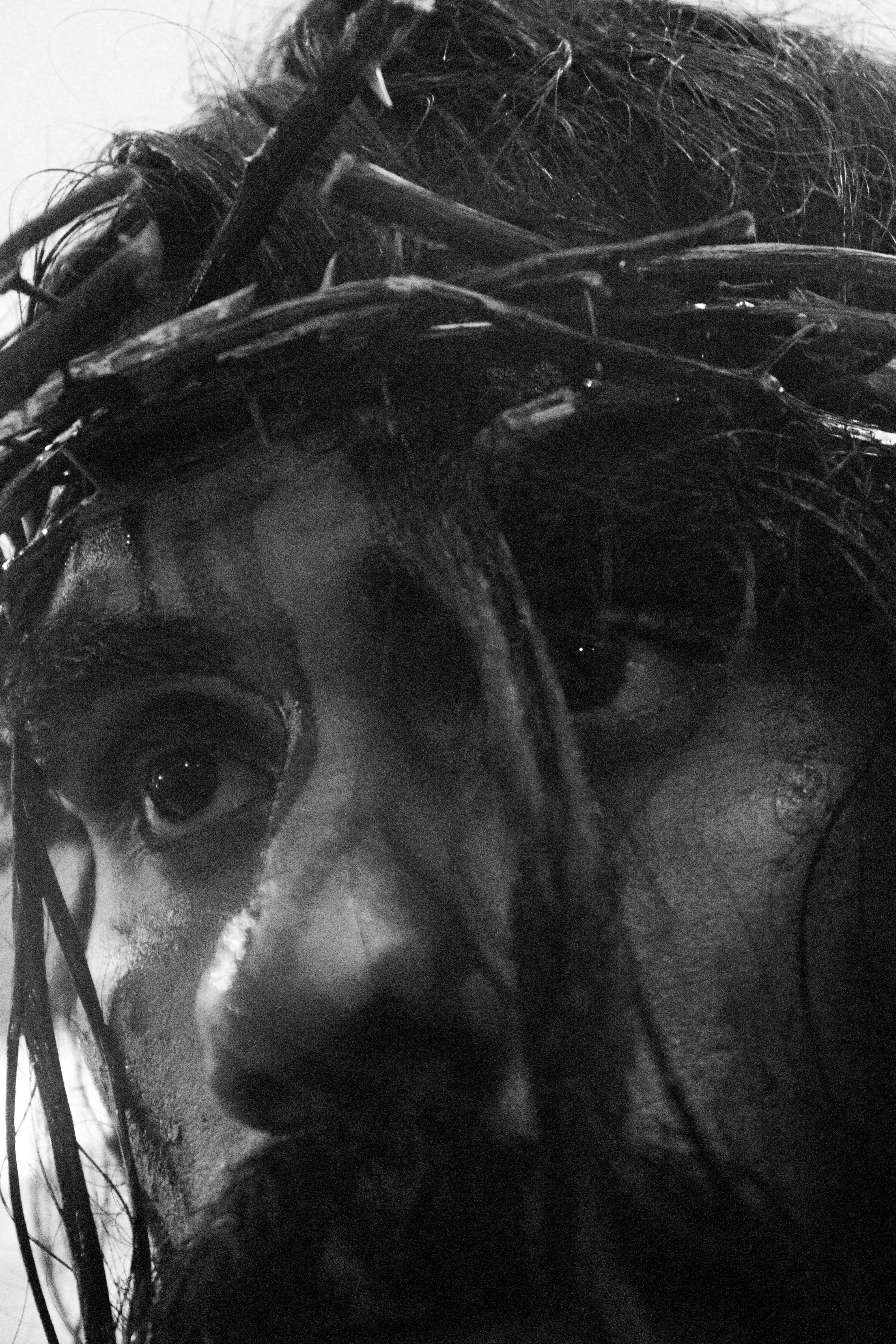 Bleeding Man as Jesus Christ with Crown of Thorns · Free Stock Photo