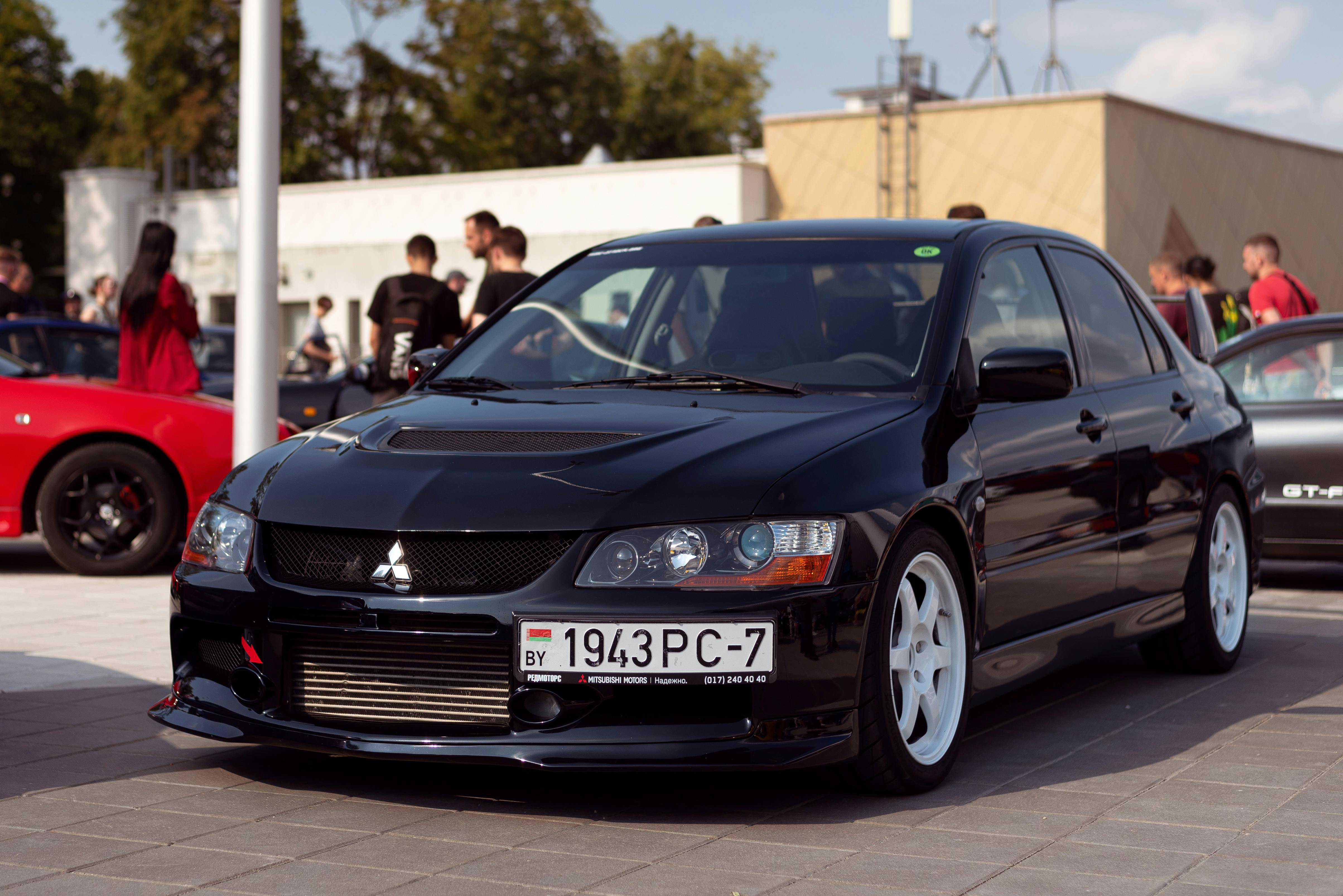 Black Mitsubishi Lancer · Free Stock Photo