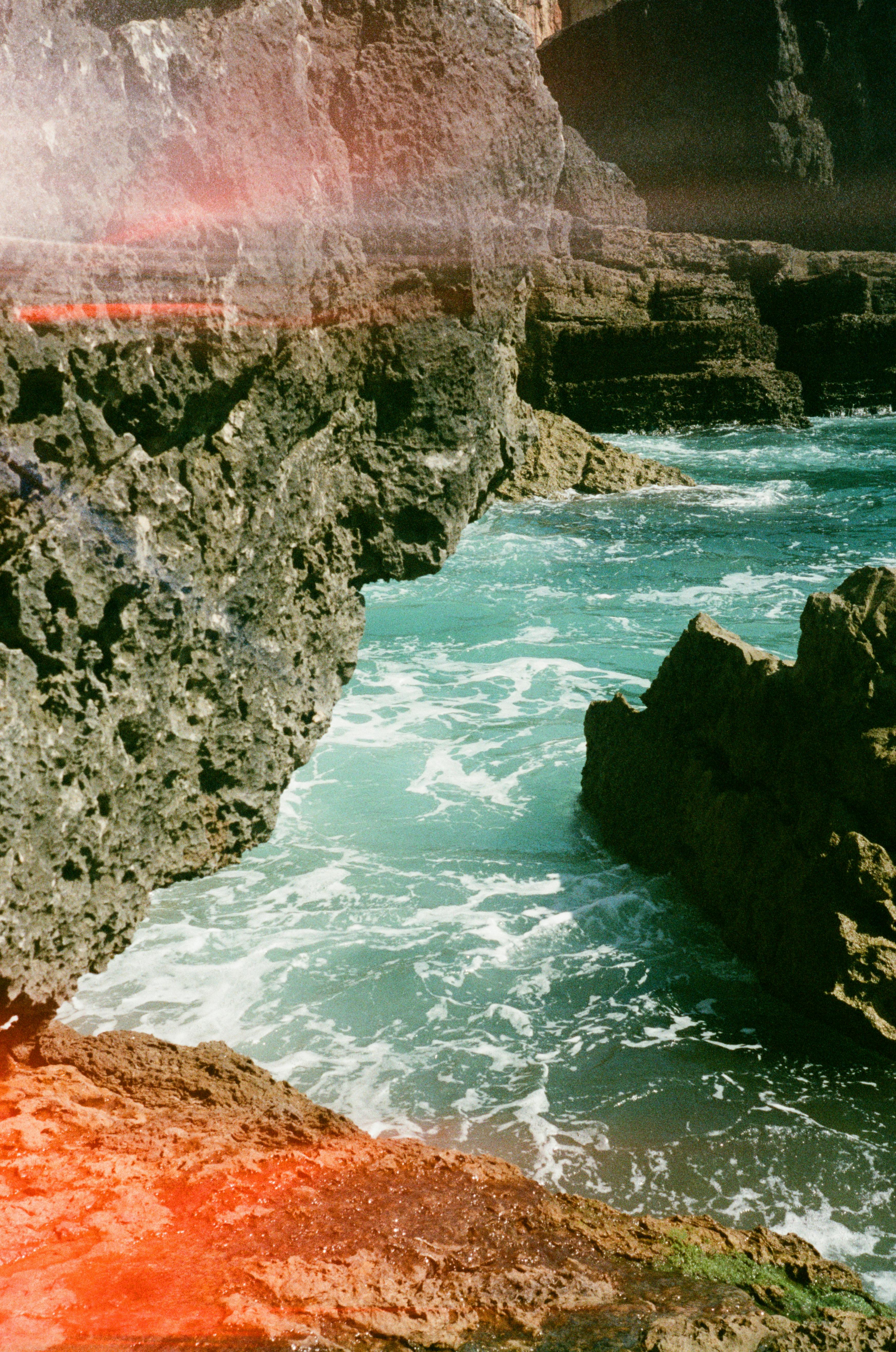 Textures Leaks Photos, Download The BEST Free Textures Leaks Stock ...