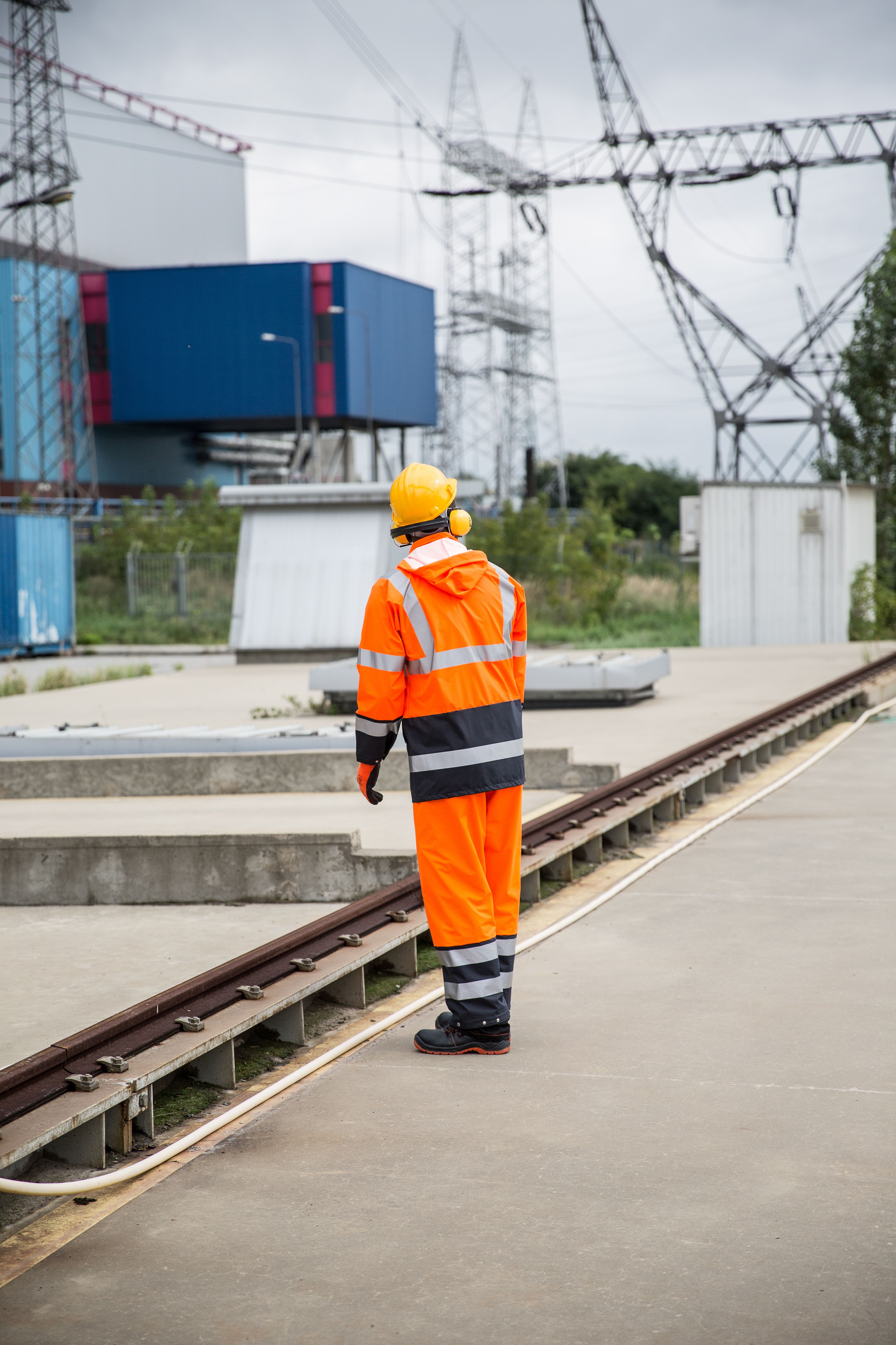 Construction Worker Drip With Electrics Photos, Download The BEST Free ...