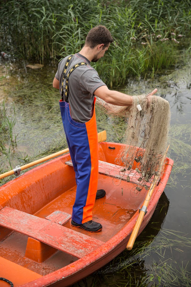 Boat Worker Photos, Download The BEST Free Boat Worker Stock Photos ...