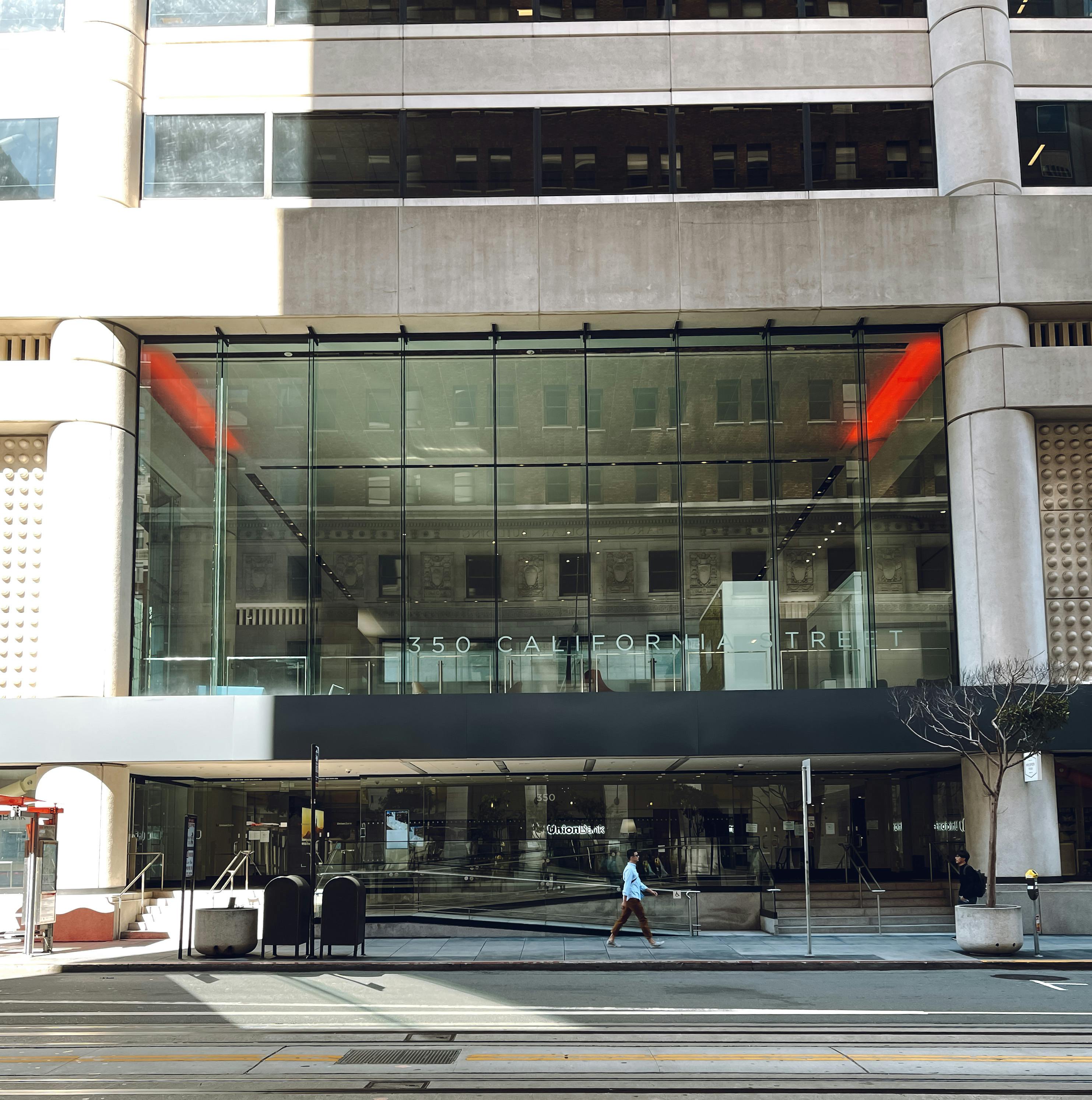 Modern Architecture in Downtown · Free Stock Photo