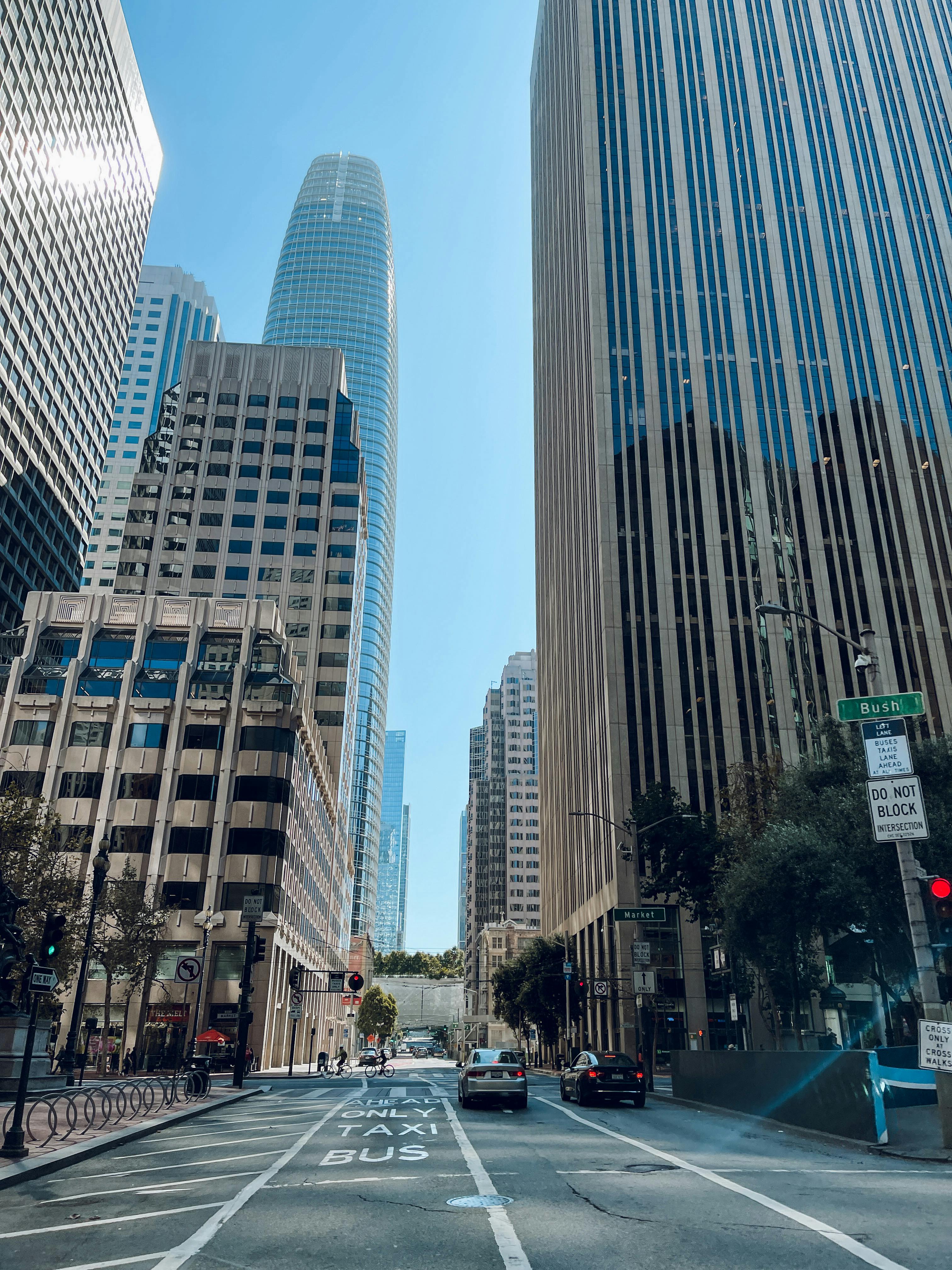 Downtown Modern Architecture · Free Stock Photo