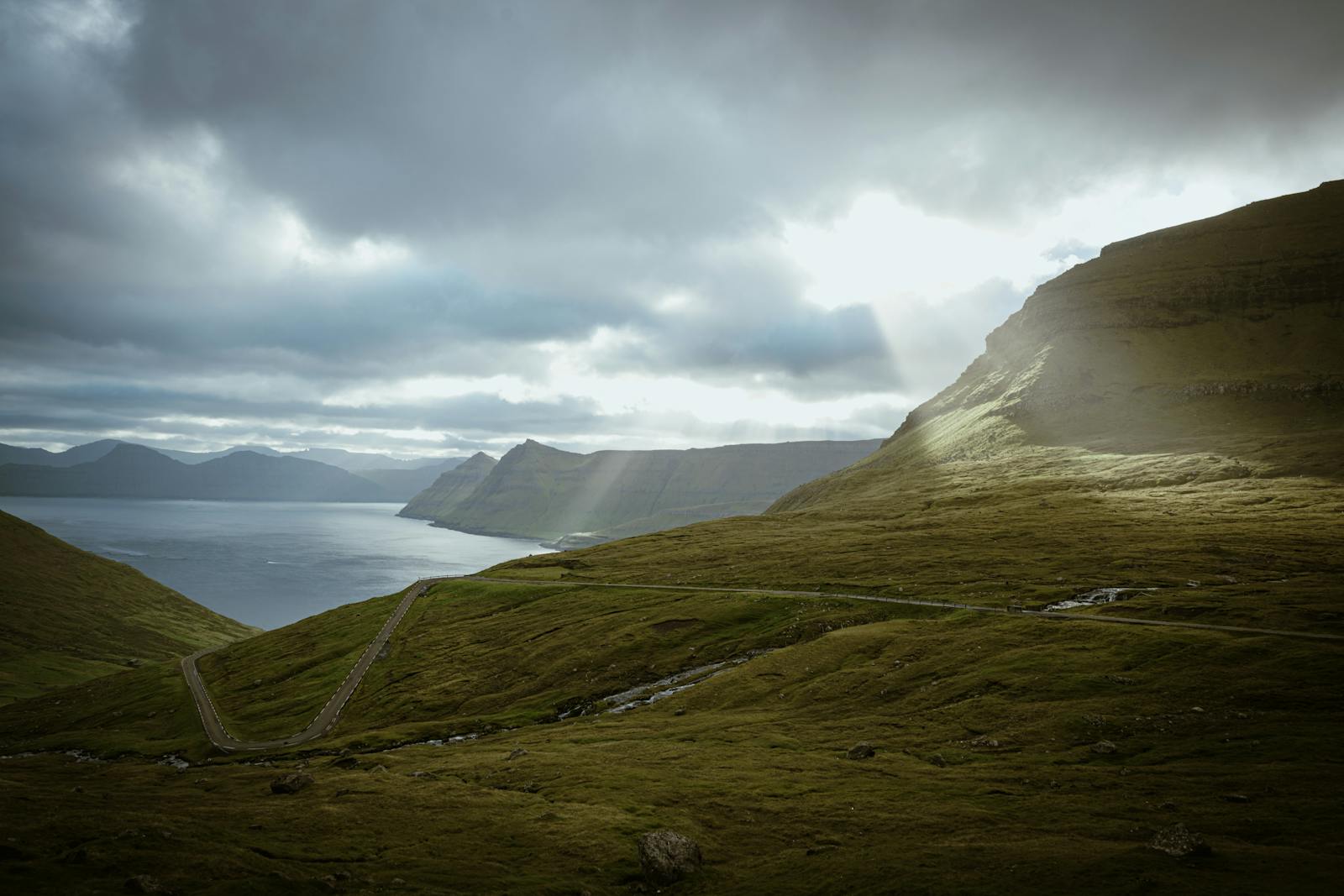 Hil Photos, Download The BEST Free Hil Stock Photos & HD Images