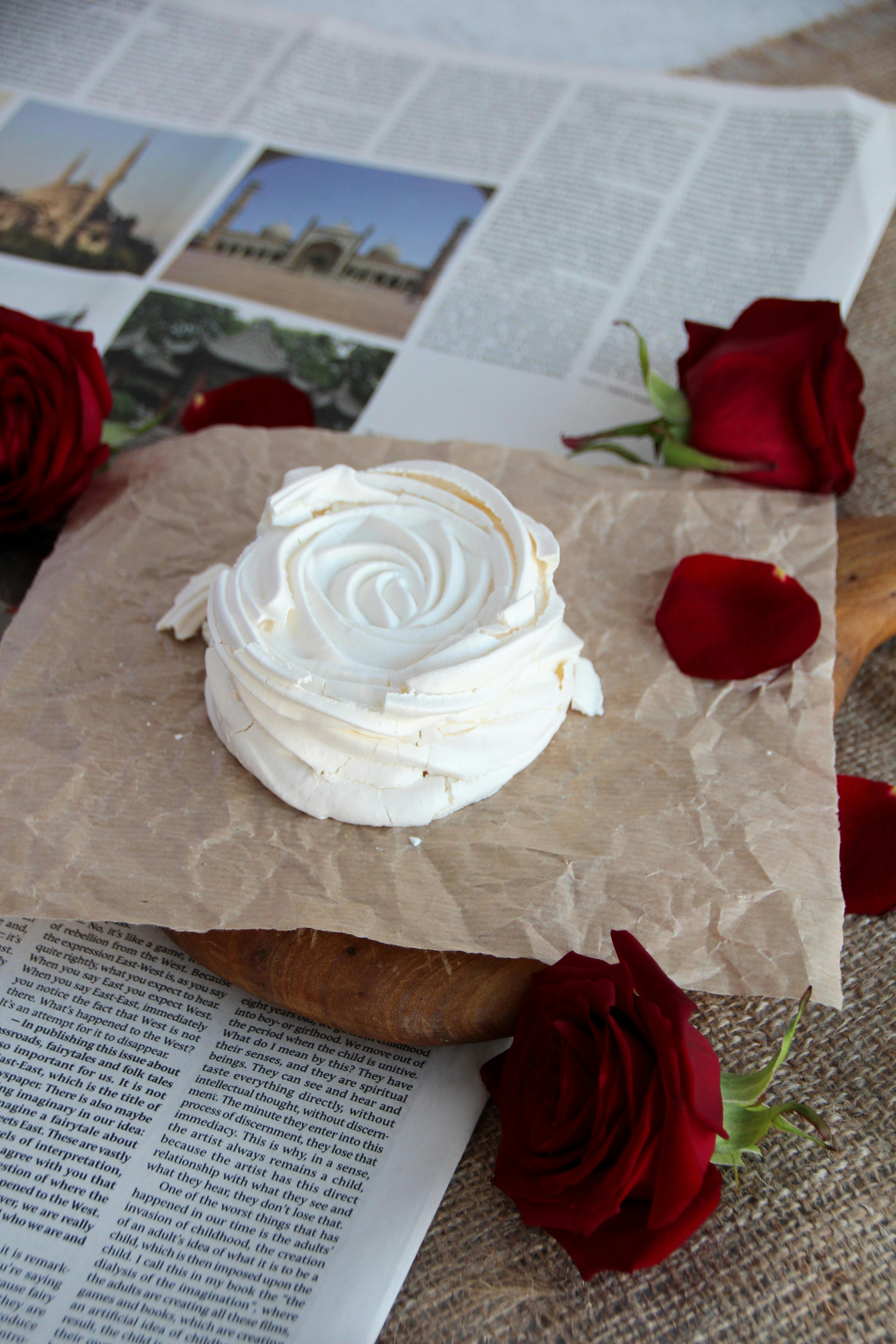 A White And Raff Paper Photos, Download The BEST Free A White And Raff ...