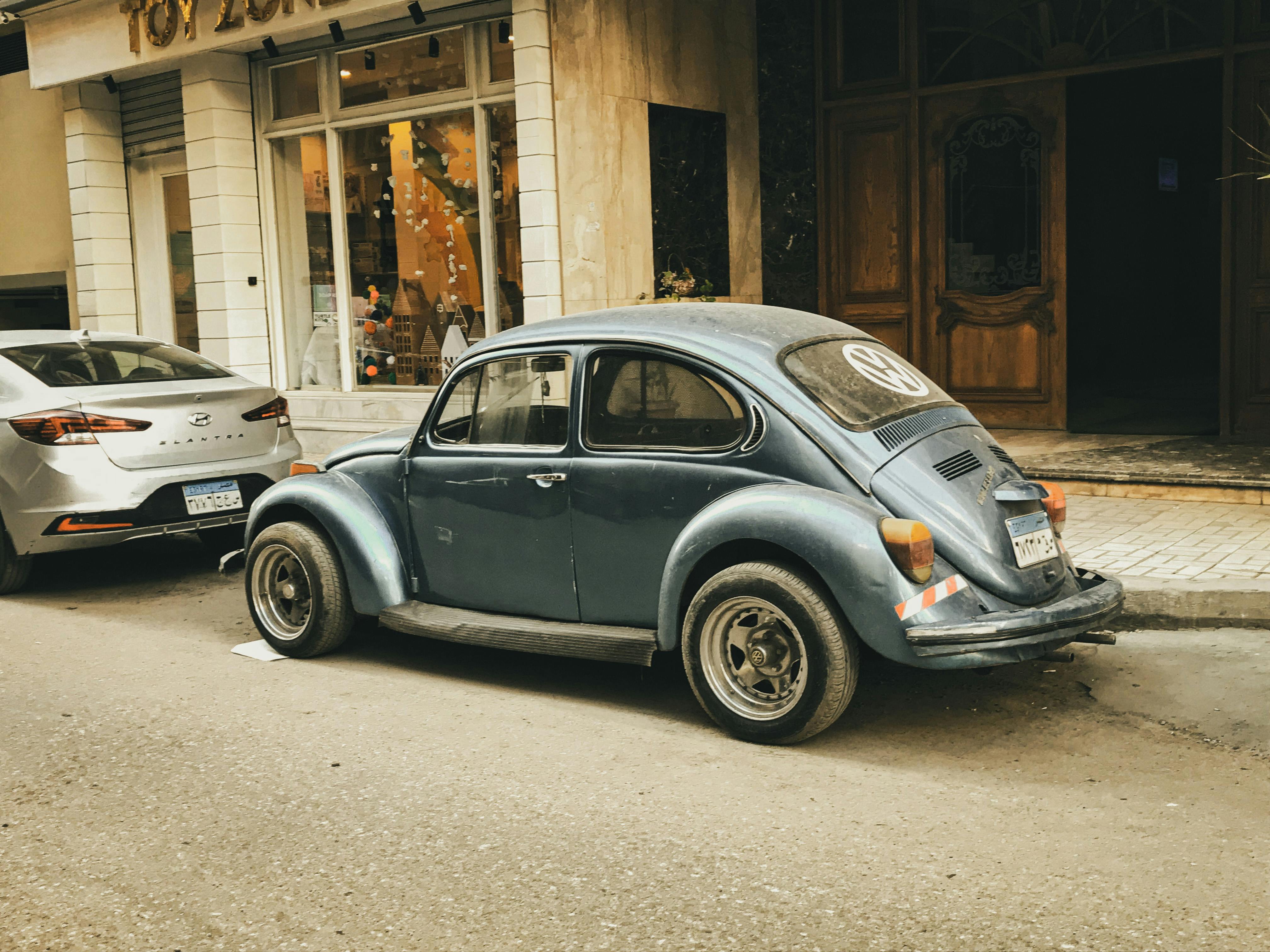 Gray Volkswagen Beetle · Free Stock Photo