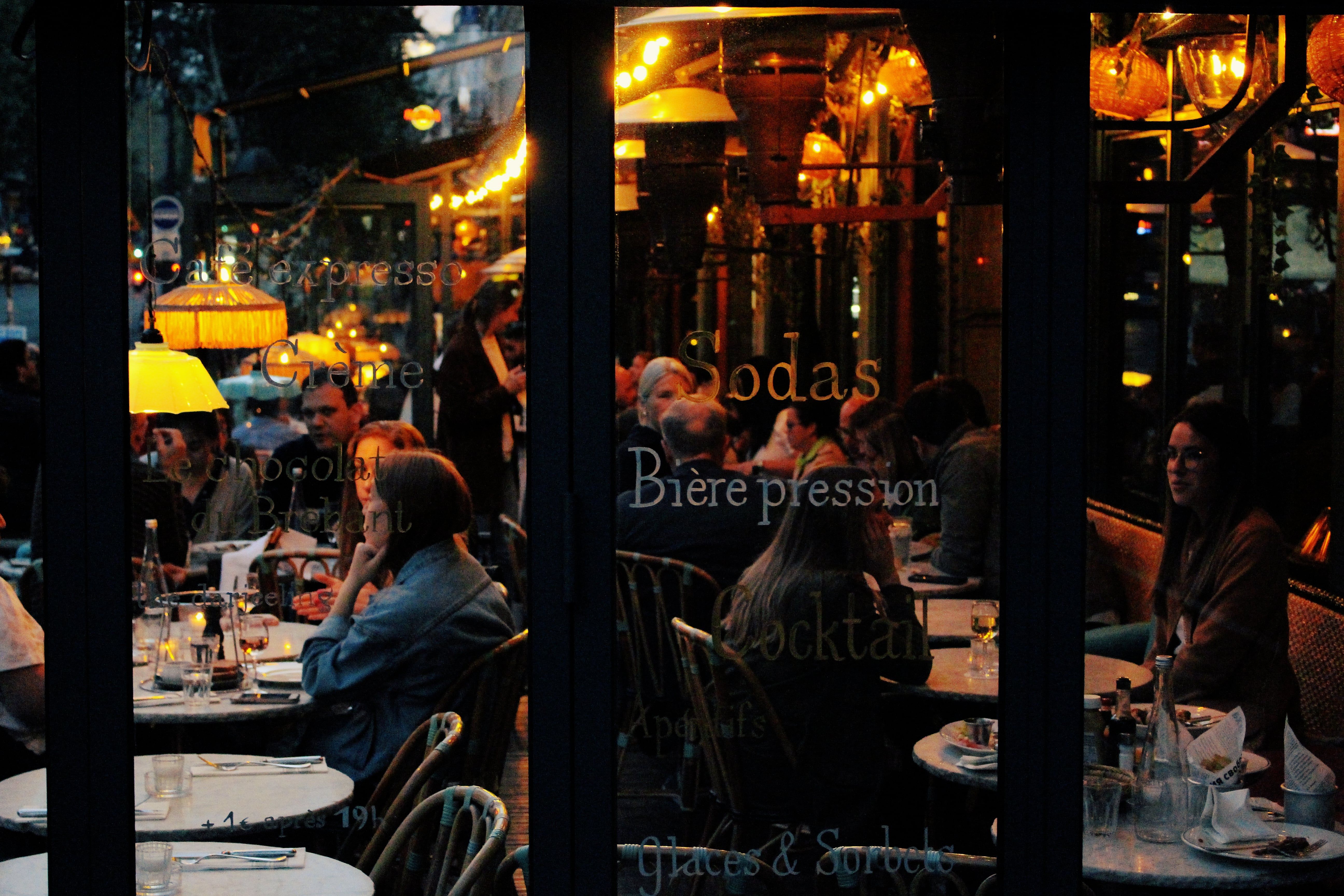 People In Cafe Photos, Download The BEST Free People In Cafe Stock ...