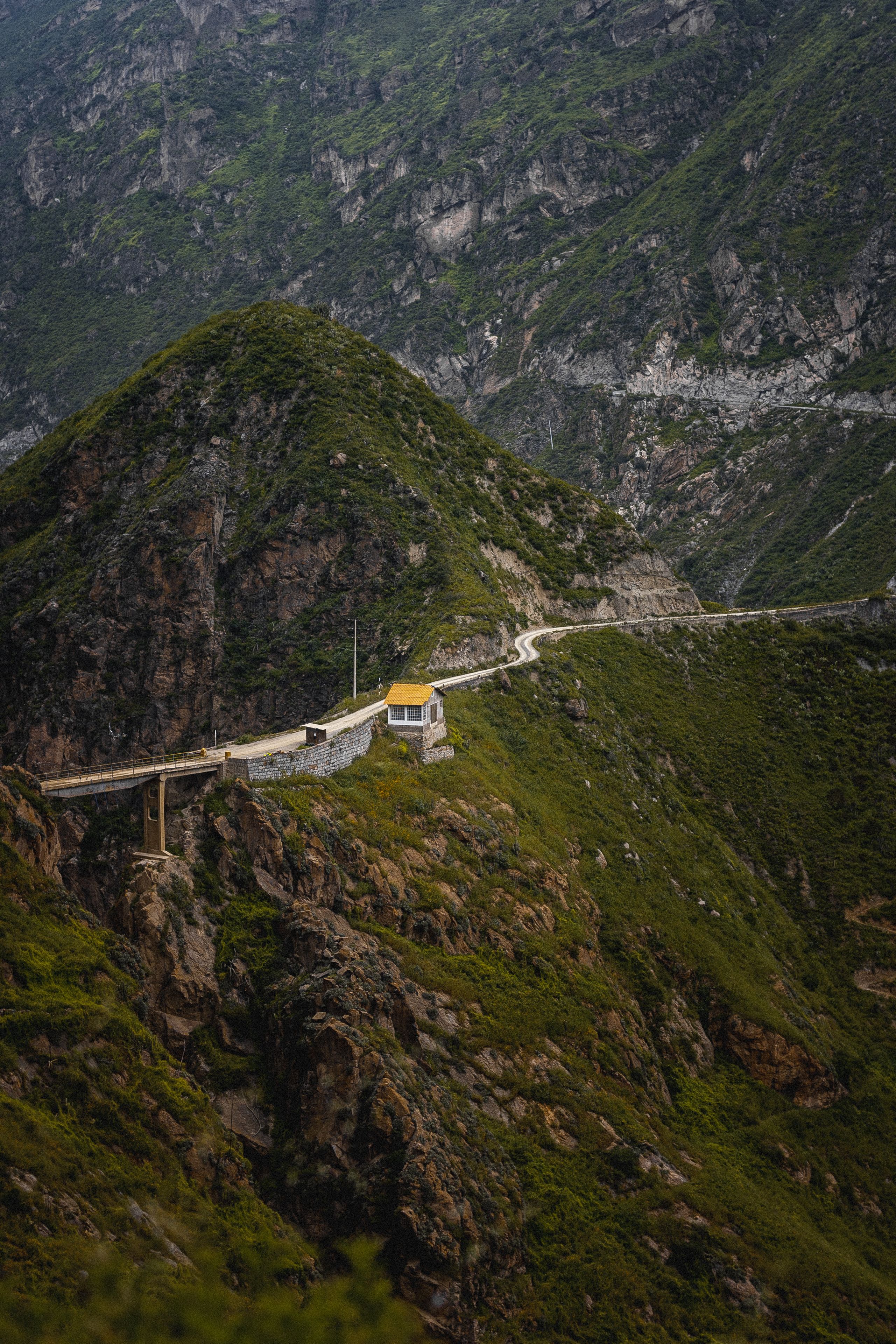 Green Hills in Mountains · Free Stock Photo