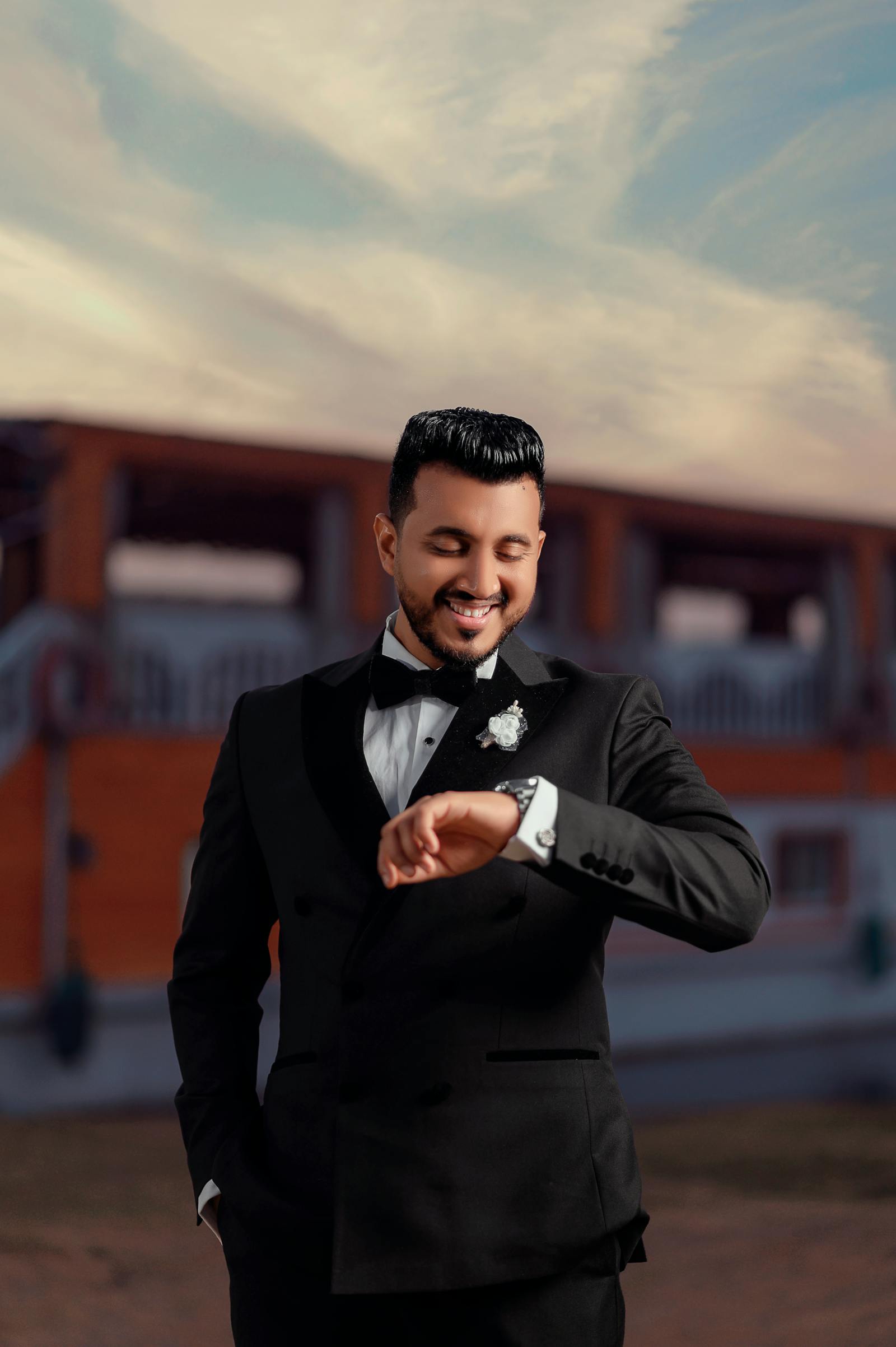 Looking At Watch Photos, Download The BEST Free Looking At Watch Stock ...