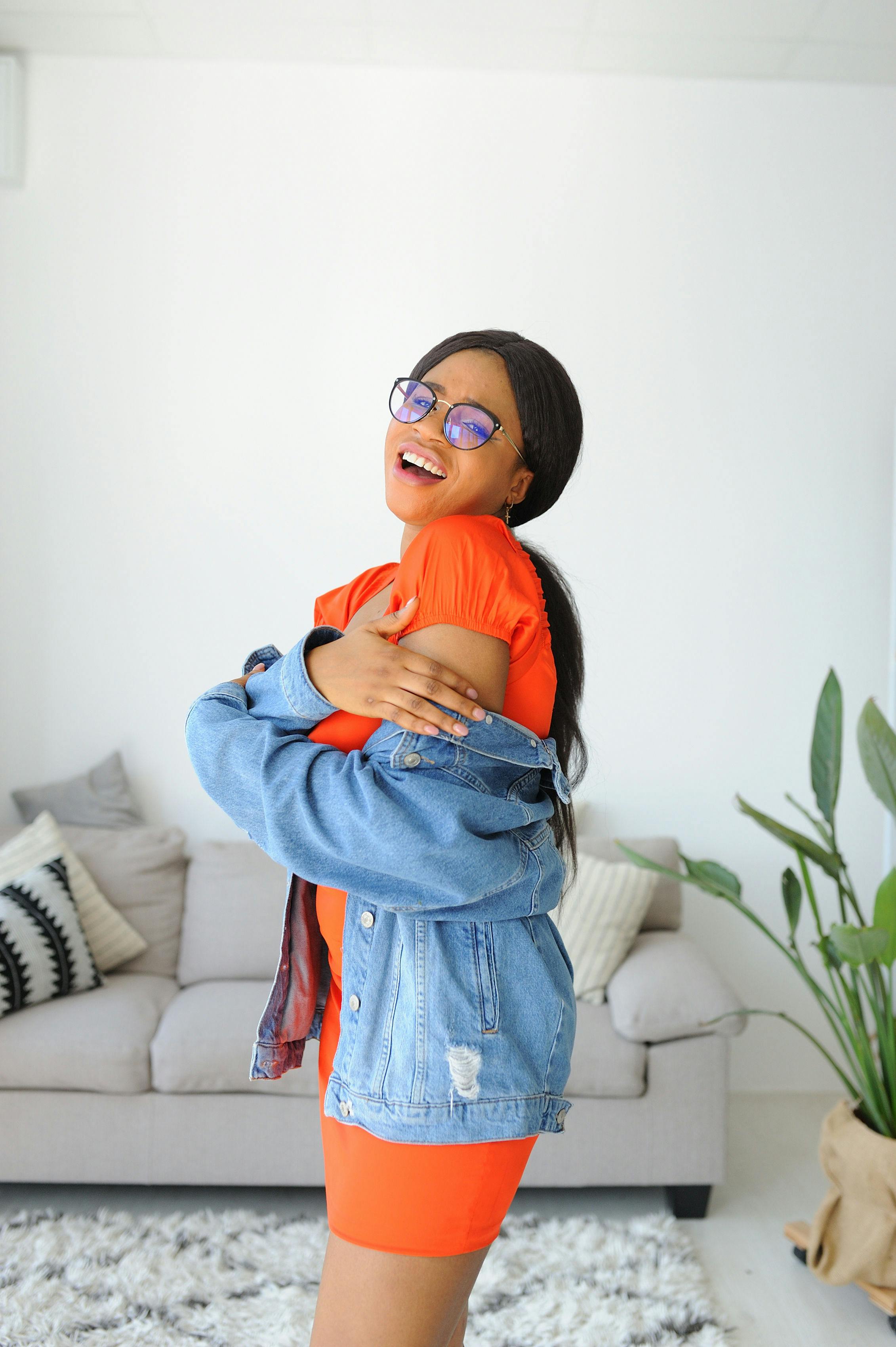 Singing Model Photos, Download The BEST Free Singing Model Stock Photos ...