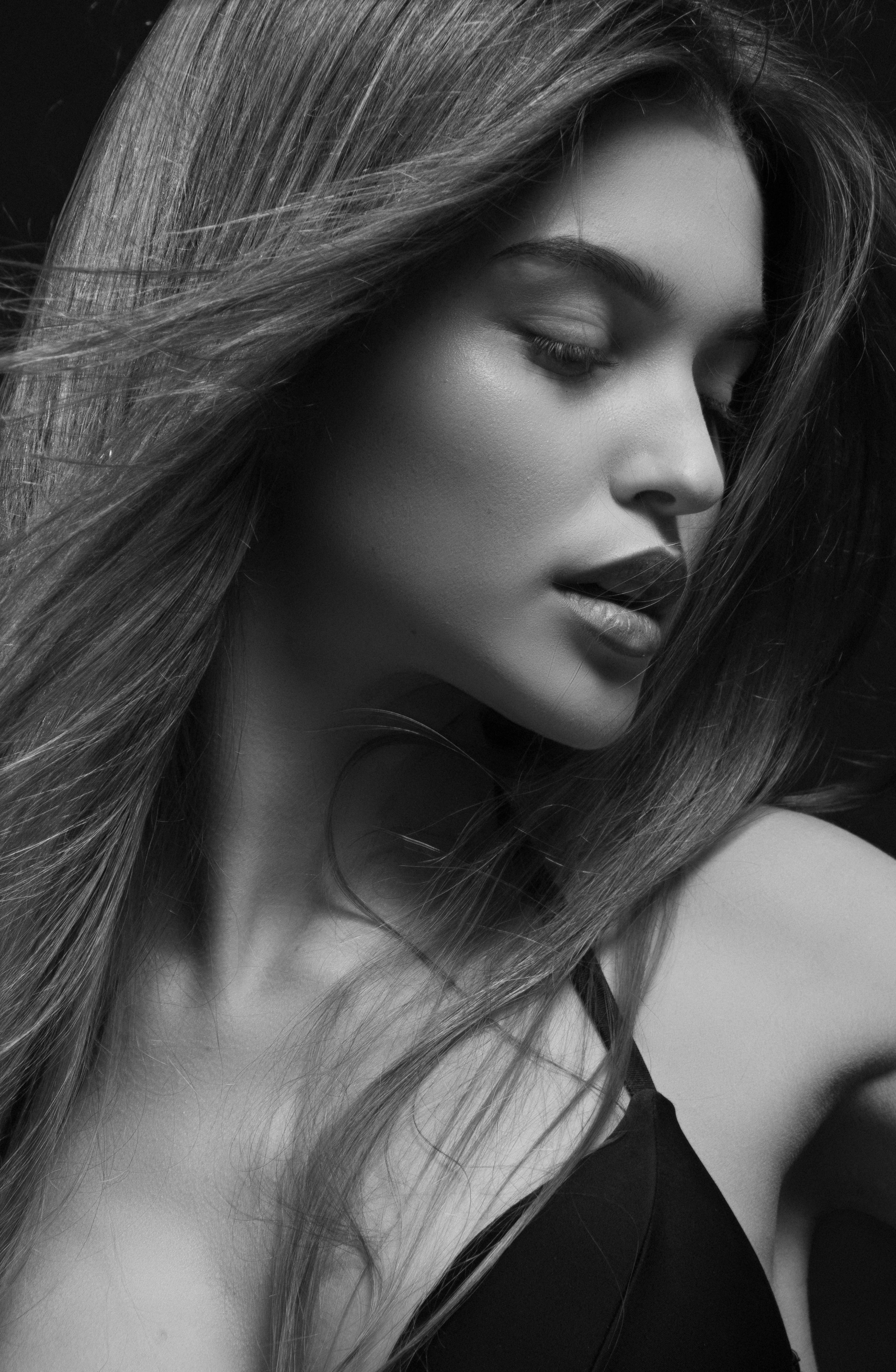 Model in Bra · Free Stock Photo