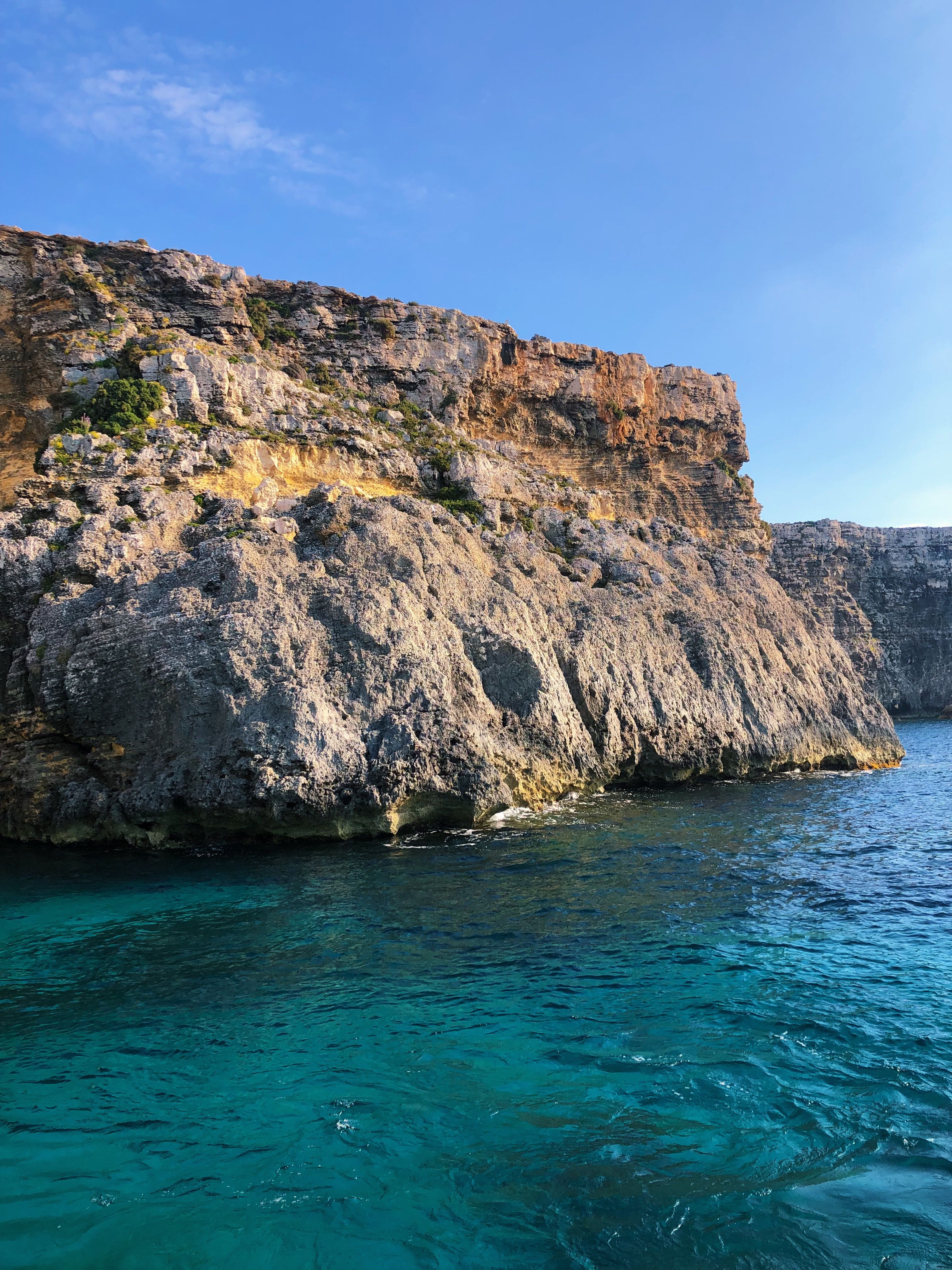Cliff on Sea Shore · Free Stock Photo