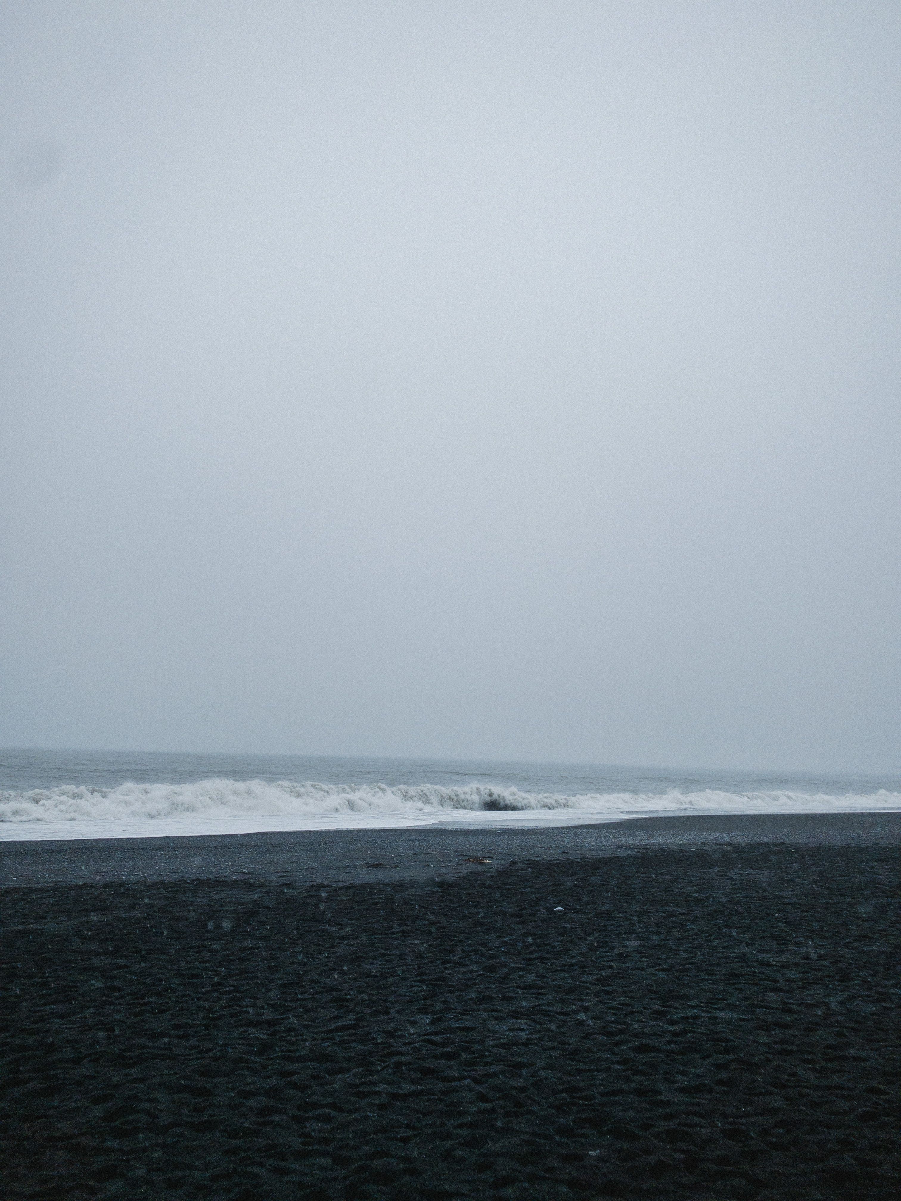 Overcast over Sea Shore · Free Stock Photo