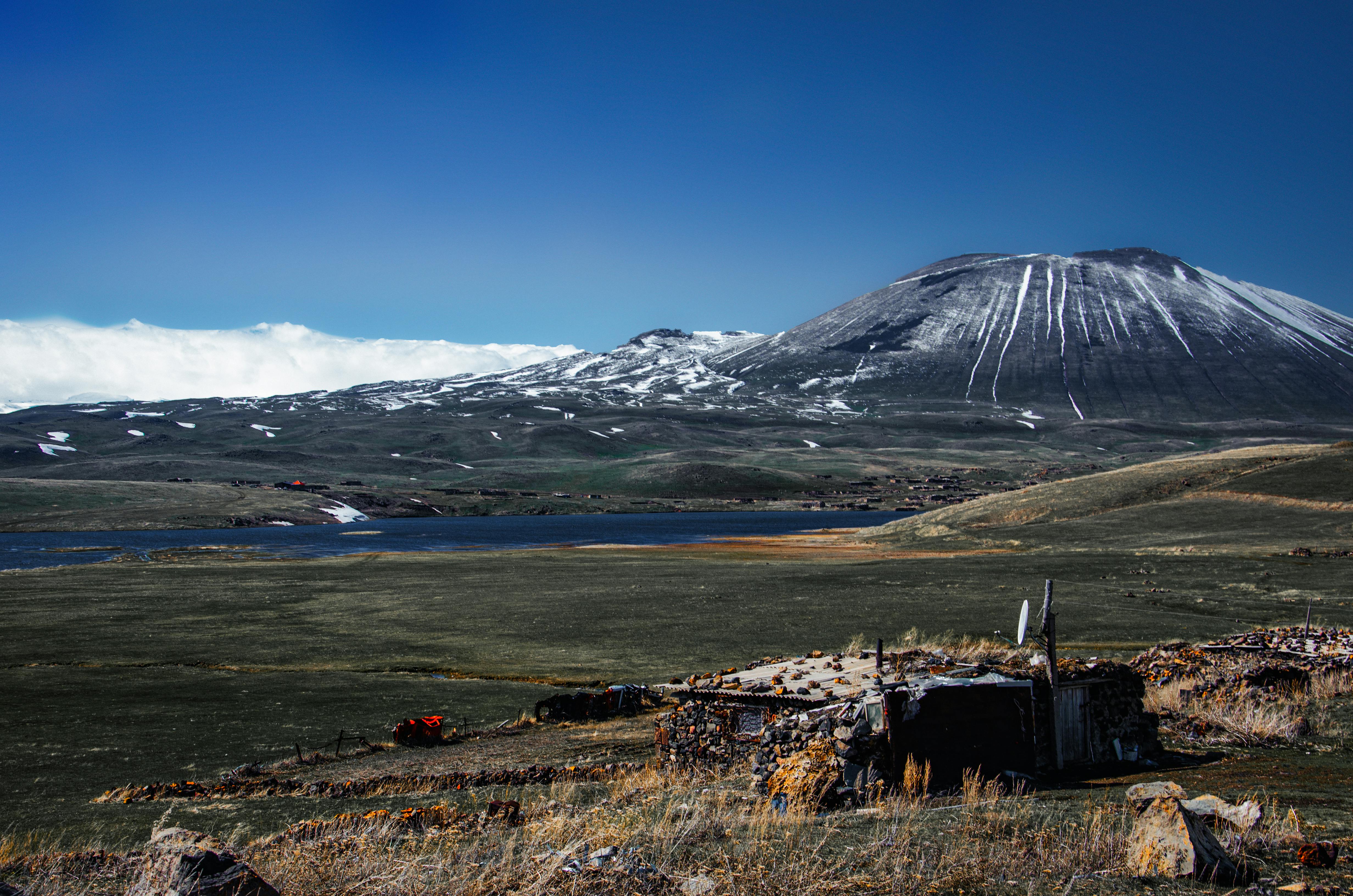 Hut Frontier Photos, Download The BEST Free Hut Frontier Stock Photos ...