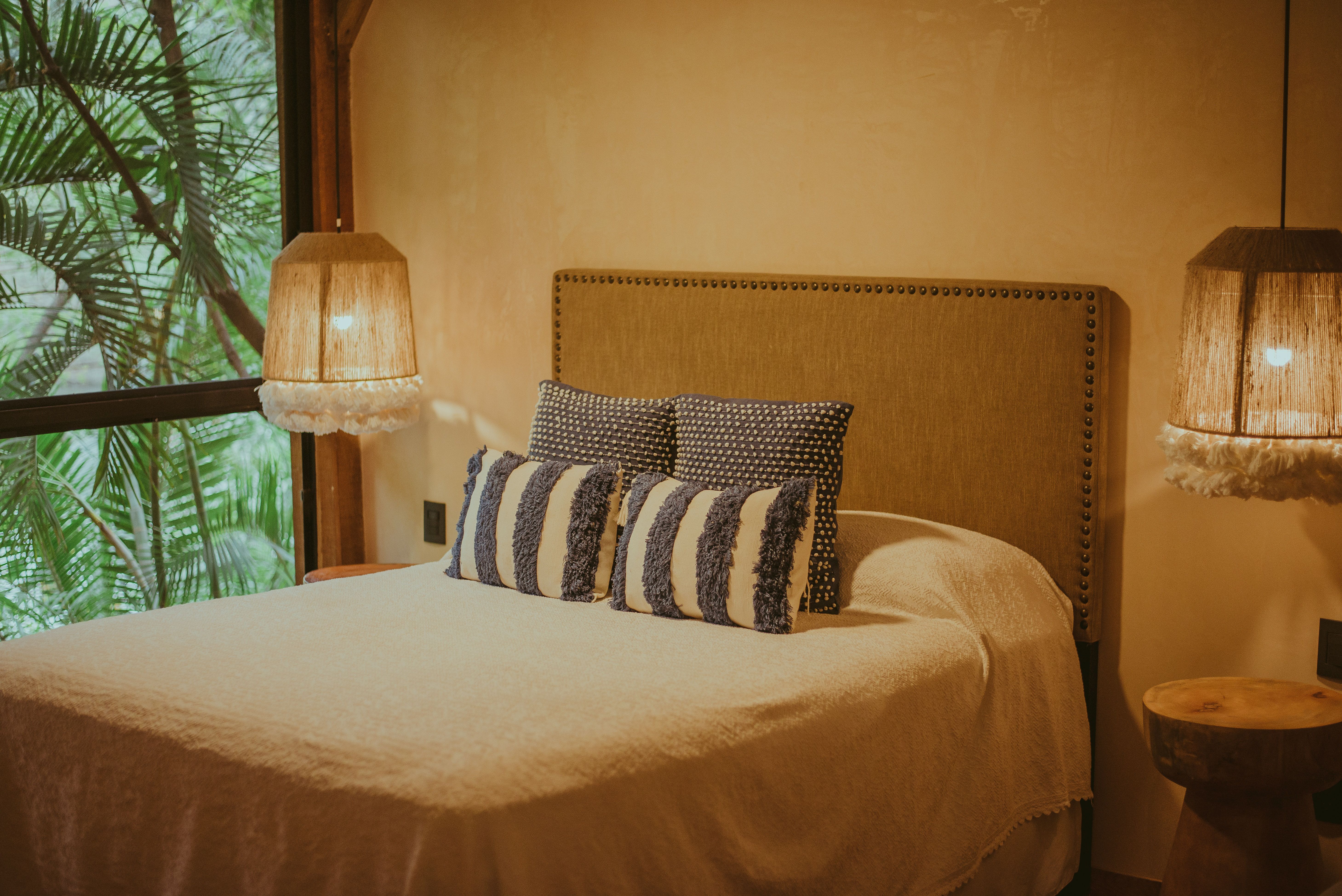 Room with the View of Palm Trees in a Tropical Resort · Free Stock Photo