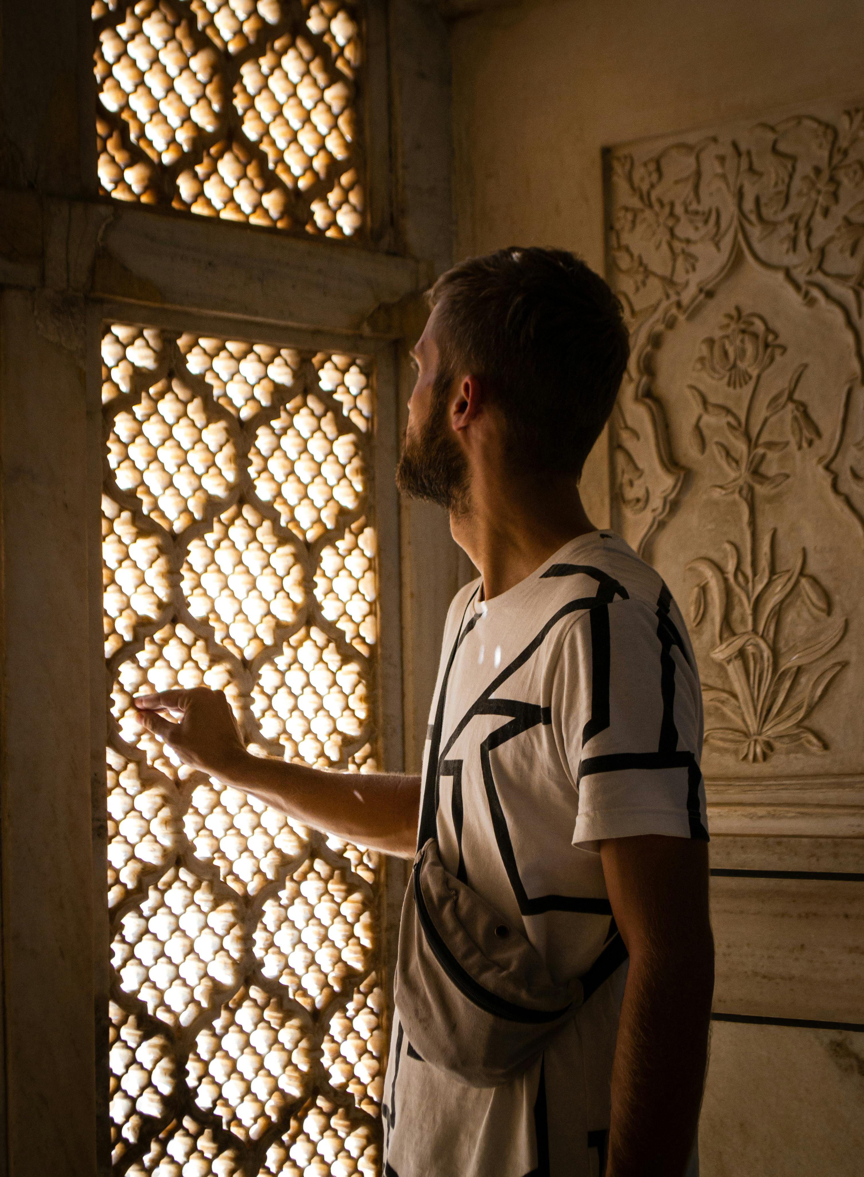 Window in a Traditional Mosque · Free Stock Photo