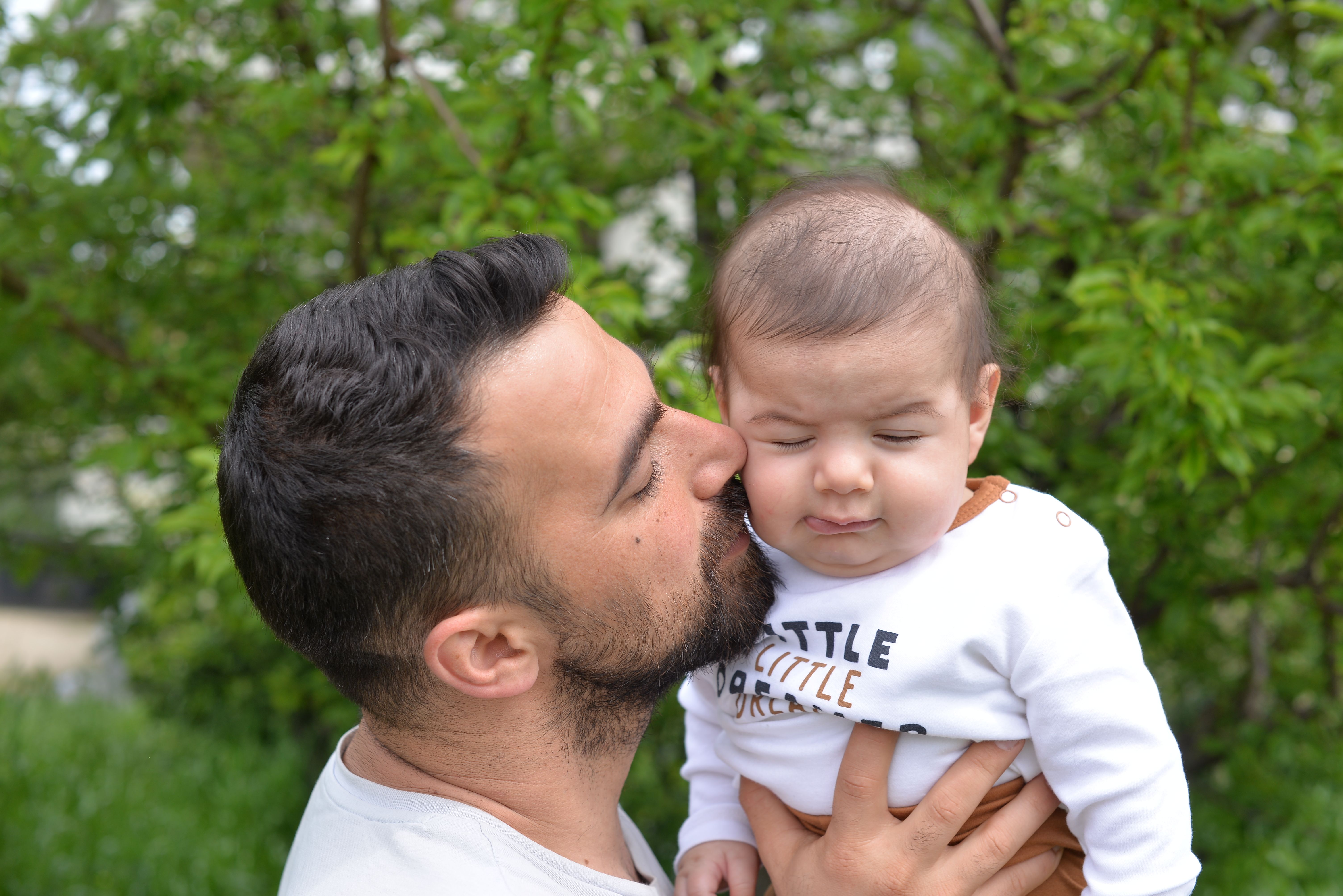 Dad Smoking To Son Face Photos, Download The BEST Free Dad Smoking To ...