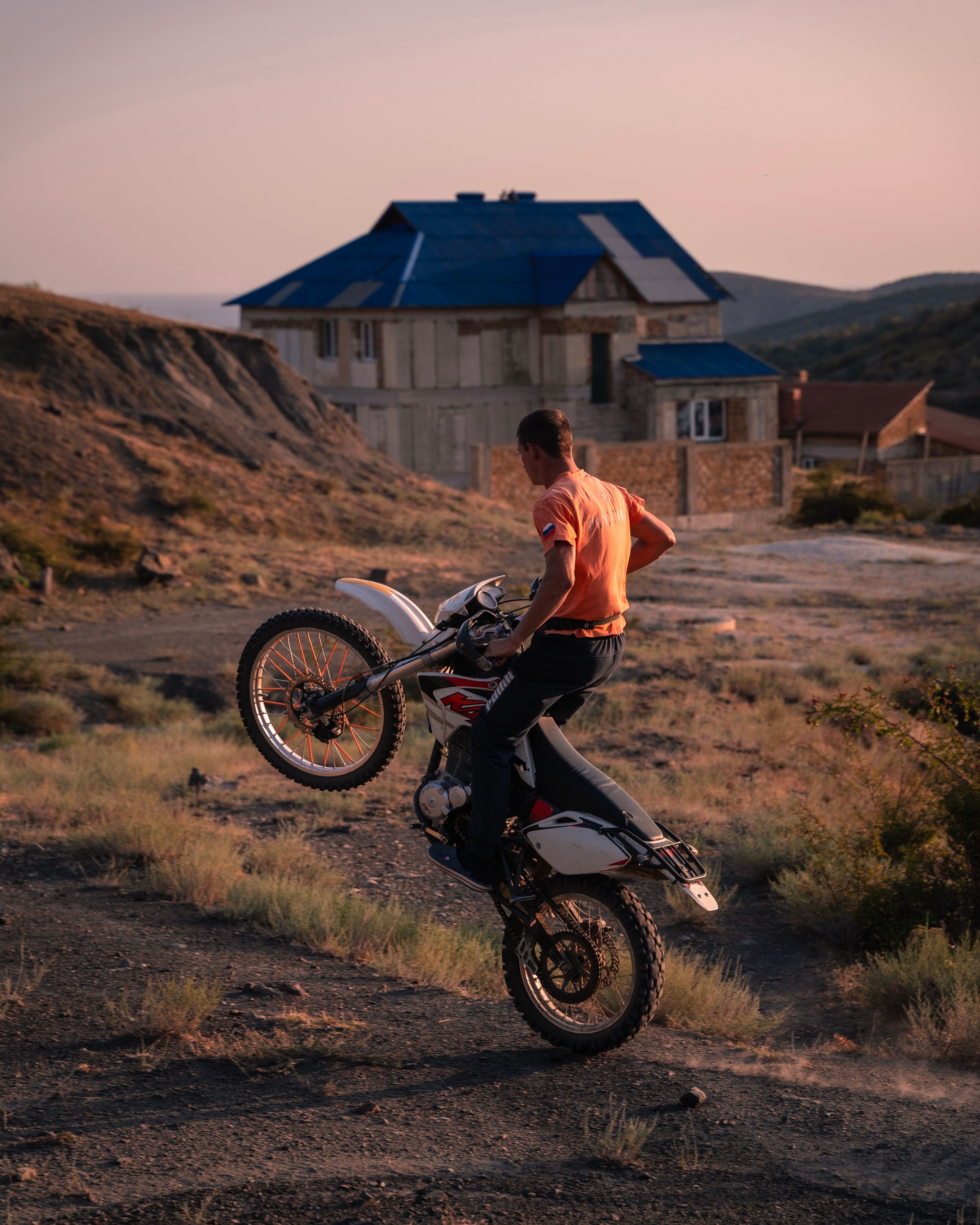 7 000+ Fons De Pantalla De Moto banque d’images et photos libres de ...