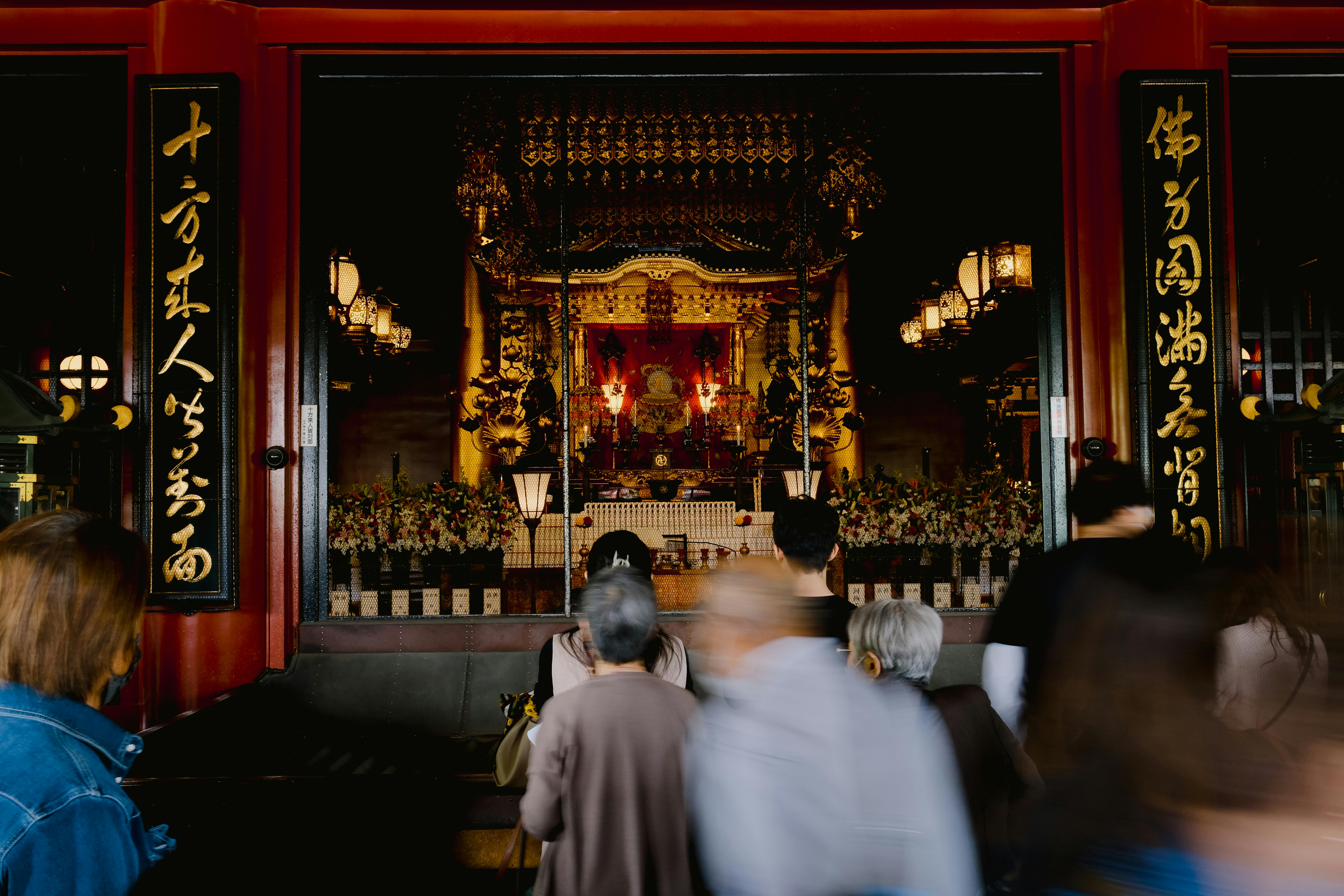 People in front of Altar at Night · Free Stock Photo