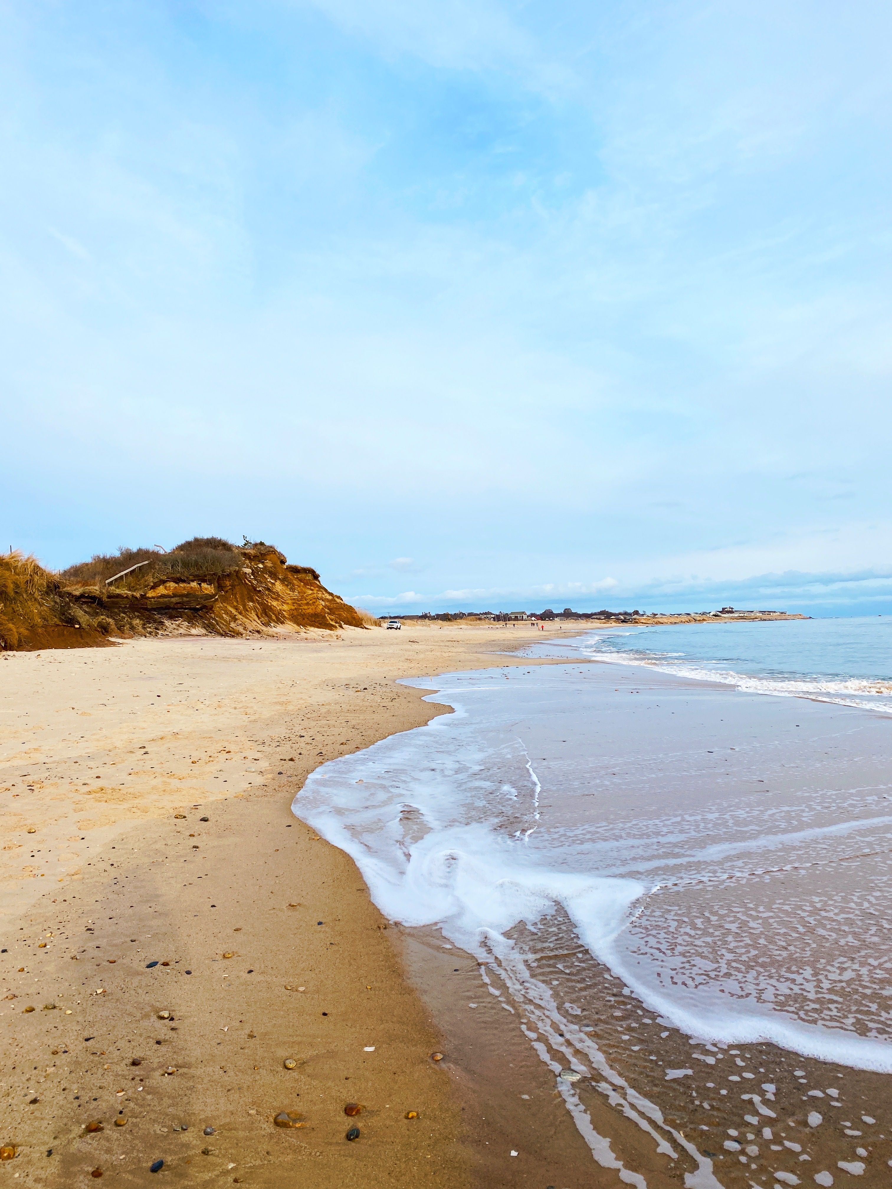 City on the Sea Coastline and Mountains · Free Stock Photo