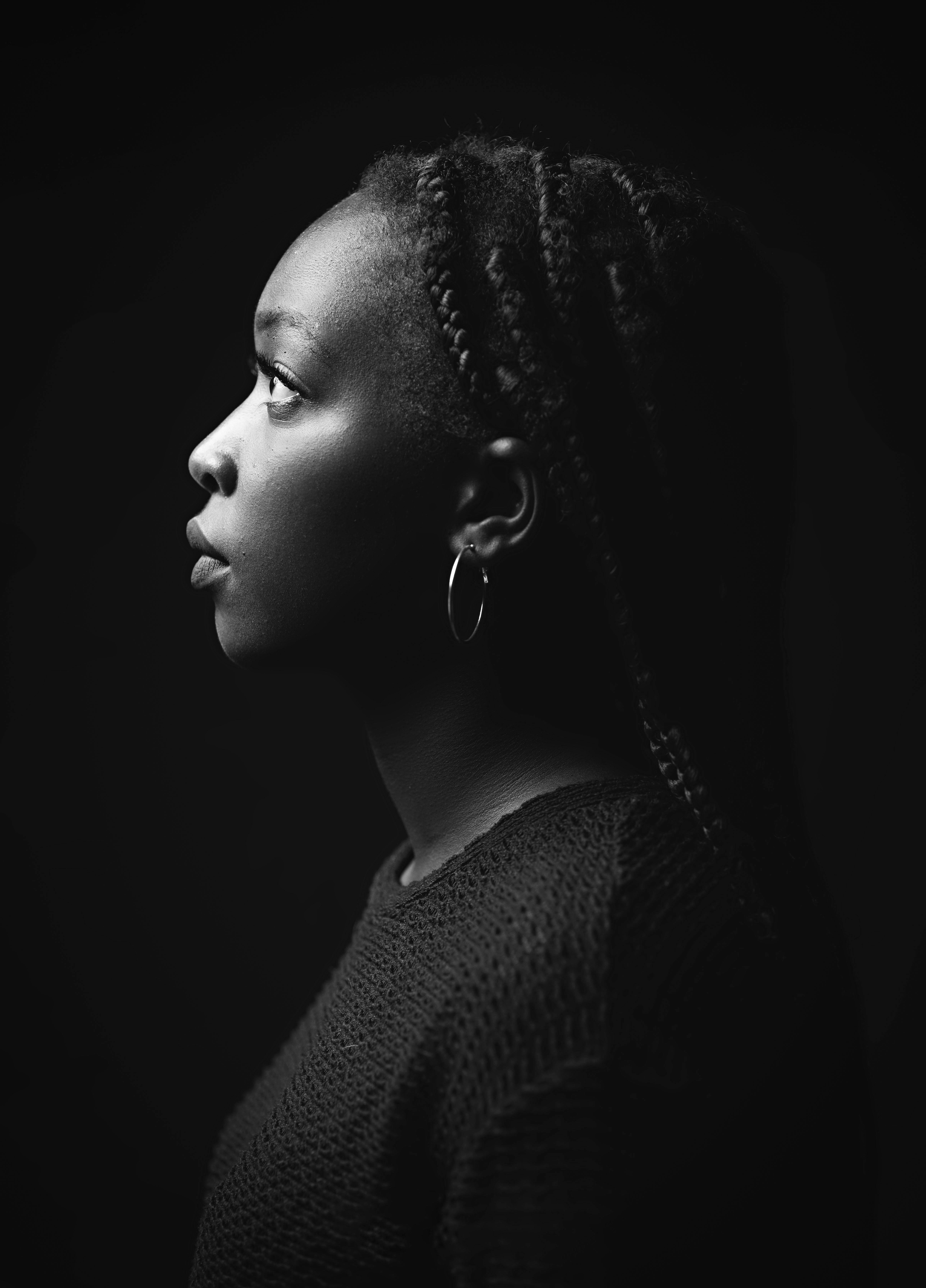 Black and White, Side View of a Young Woman · Free Stock Photo