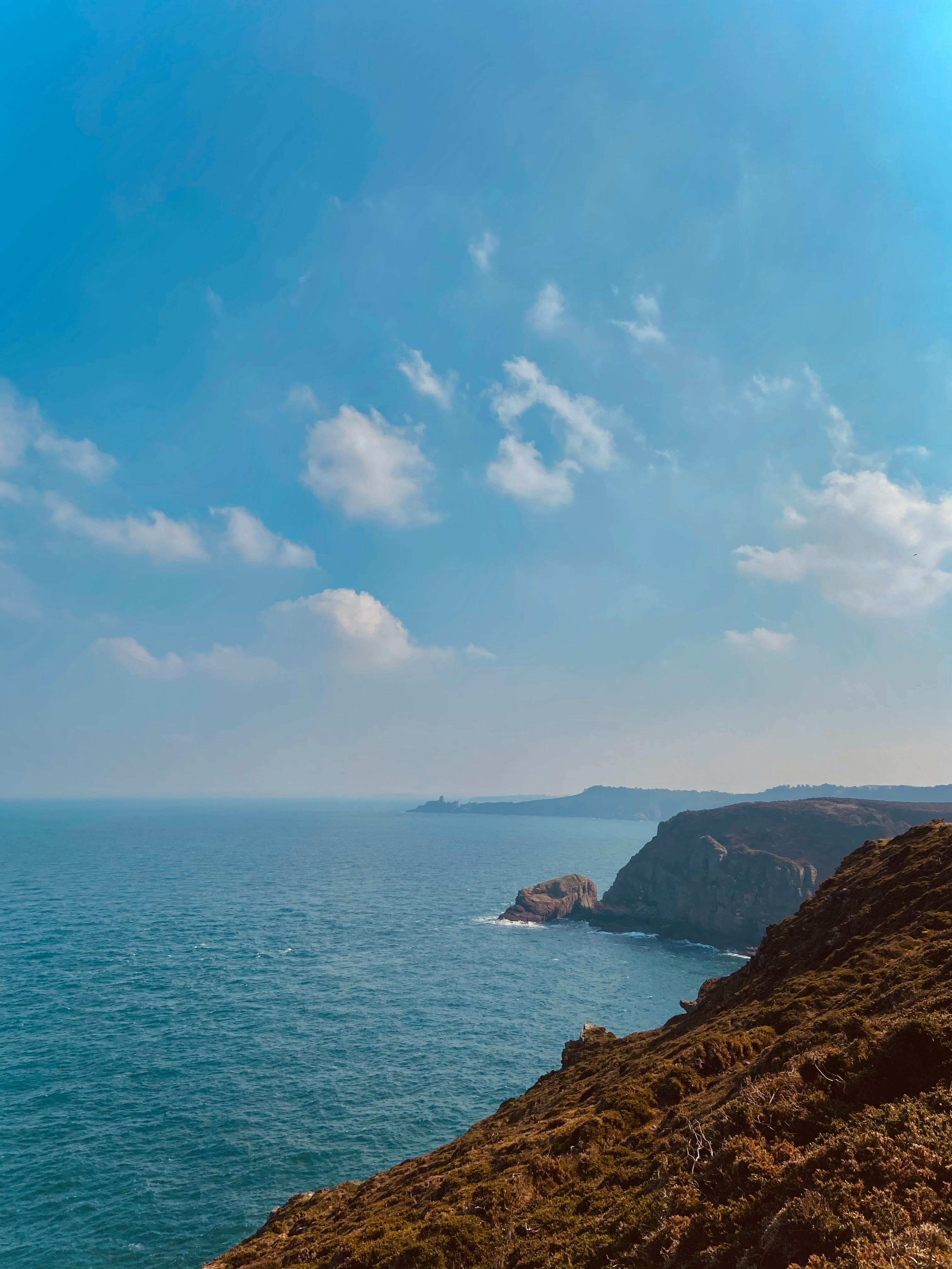 Cliff and Sea Coast Scenery · Free Stock Photo